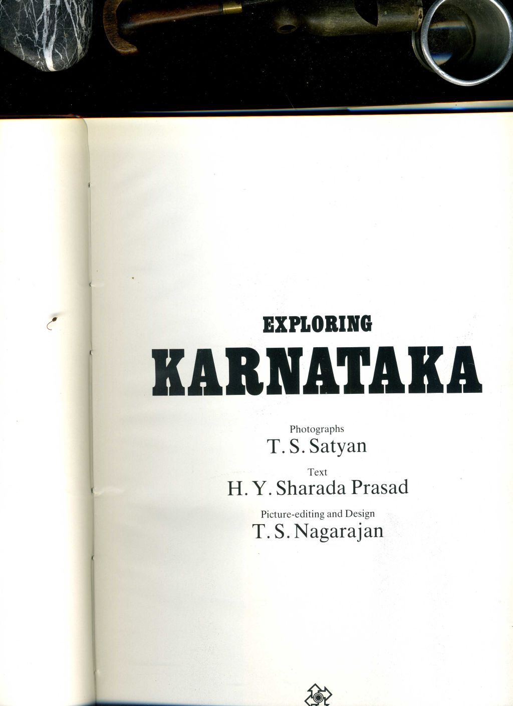 Exploring Karnataka. Photographs by T.S.Satyan. von H. Y. Sharada Prasad:: (1981) | Umbras ...