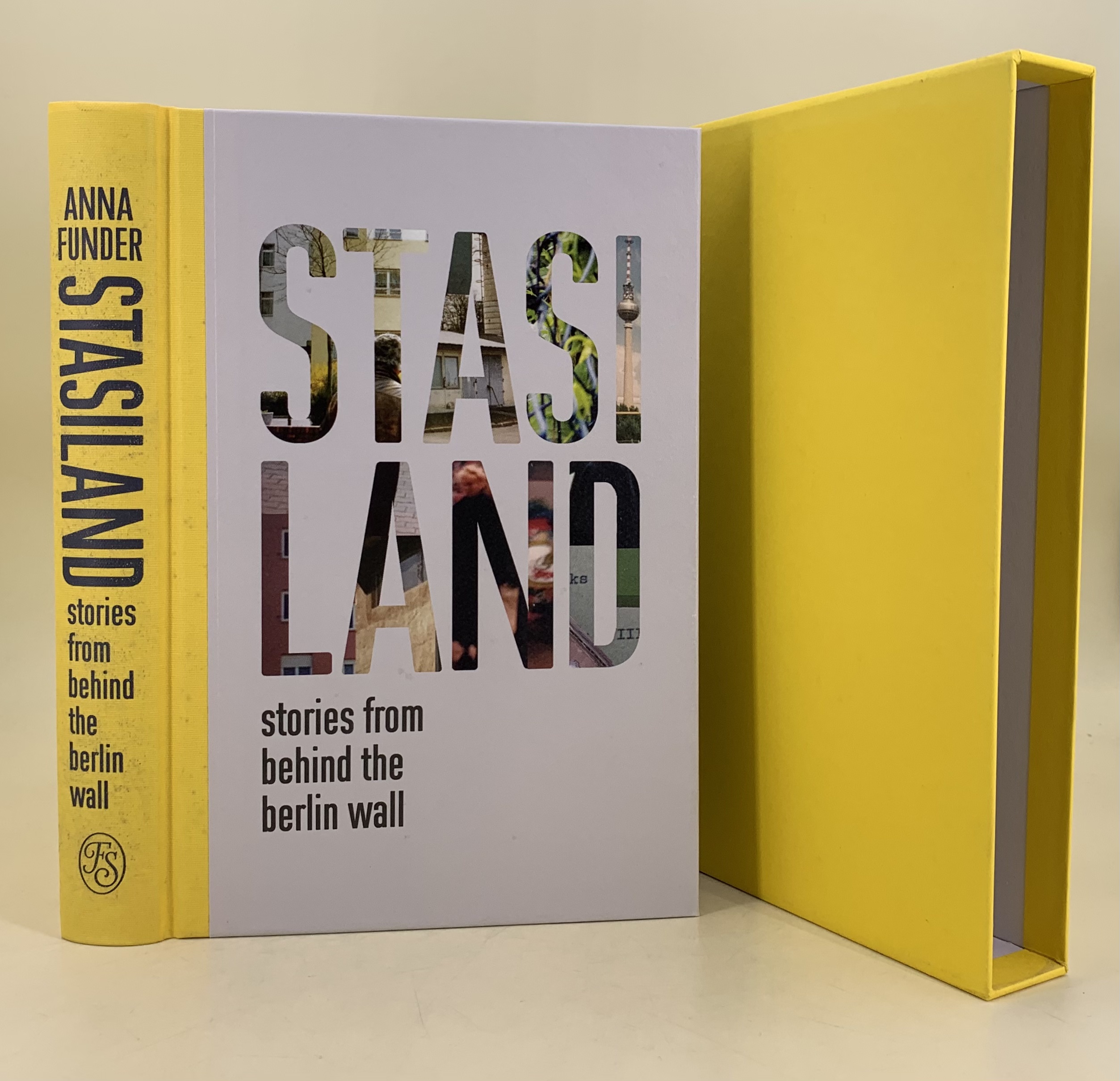Stasiland stories from behind the berlin wall Funder, Anna | Barnebys