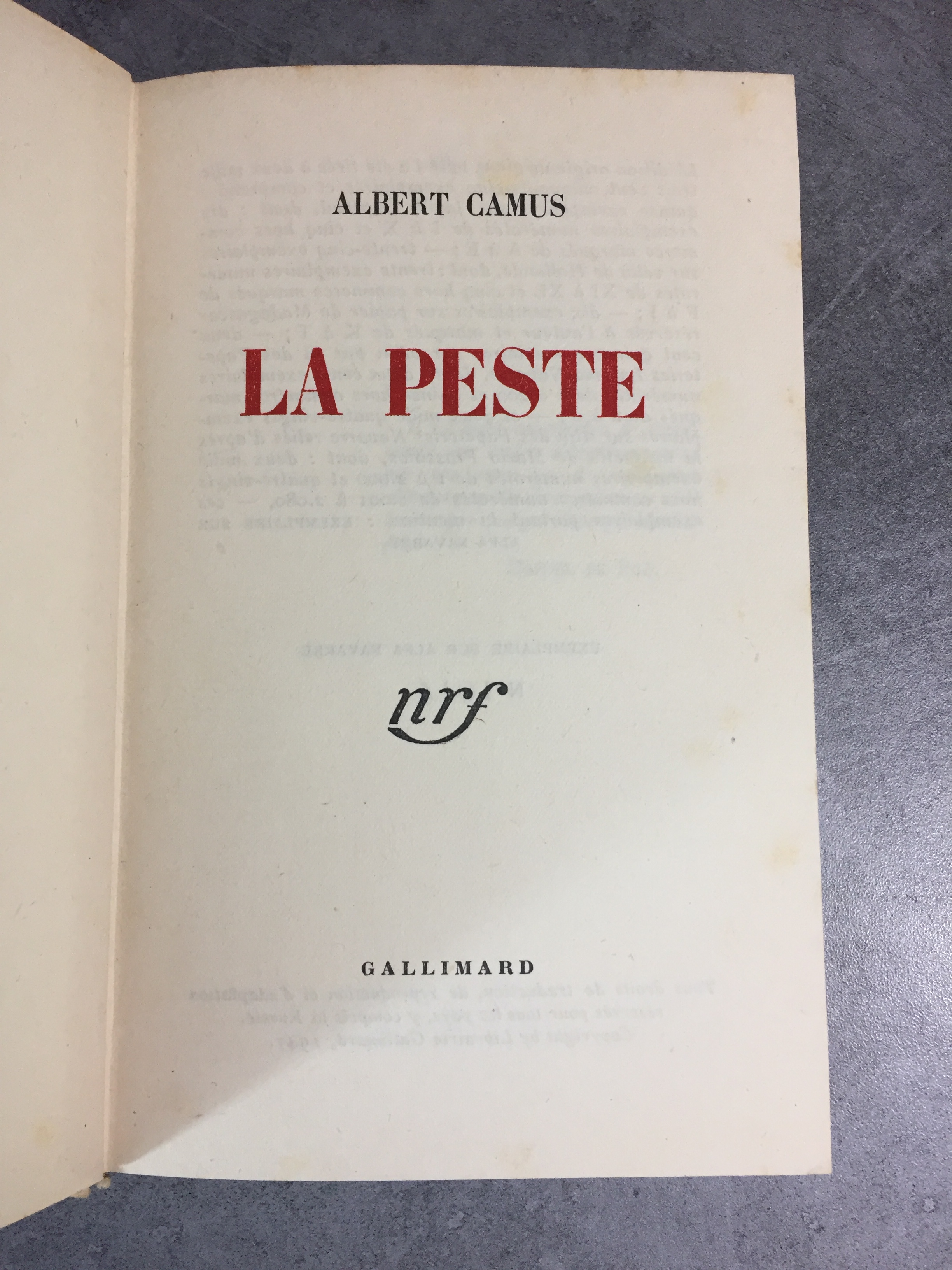La peste Edition originale d'un des textes emblématiques du XXe siècle ...