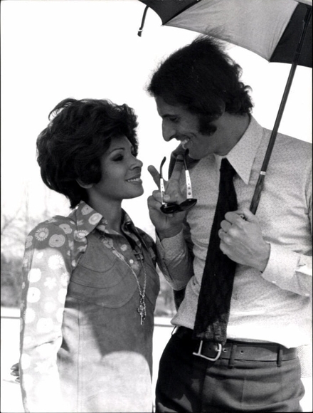 60 Pressefotos Shirley Bassey Portraits Und Auftritte Manuskript