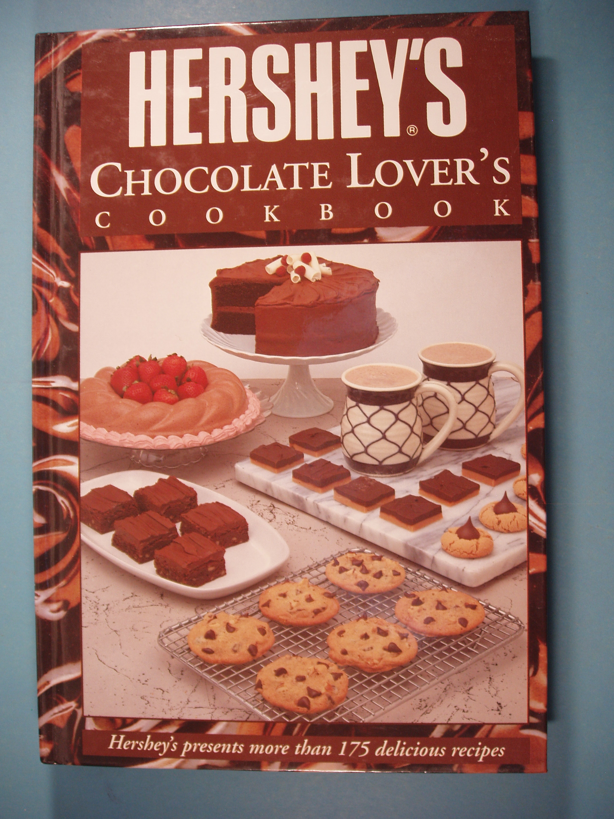 Hershey's Chocolate Lovers Cookbook by No Author Identified: New ...