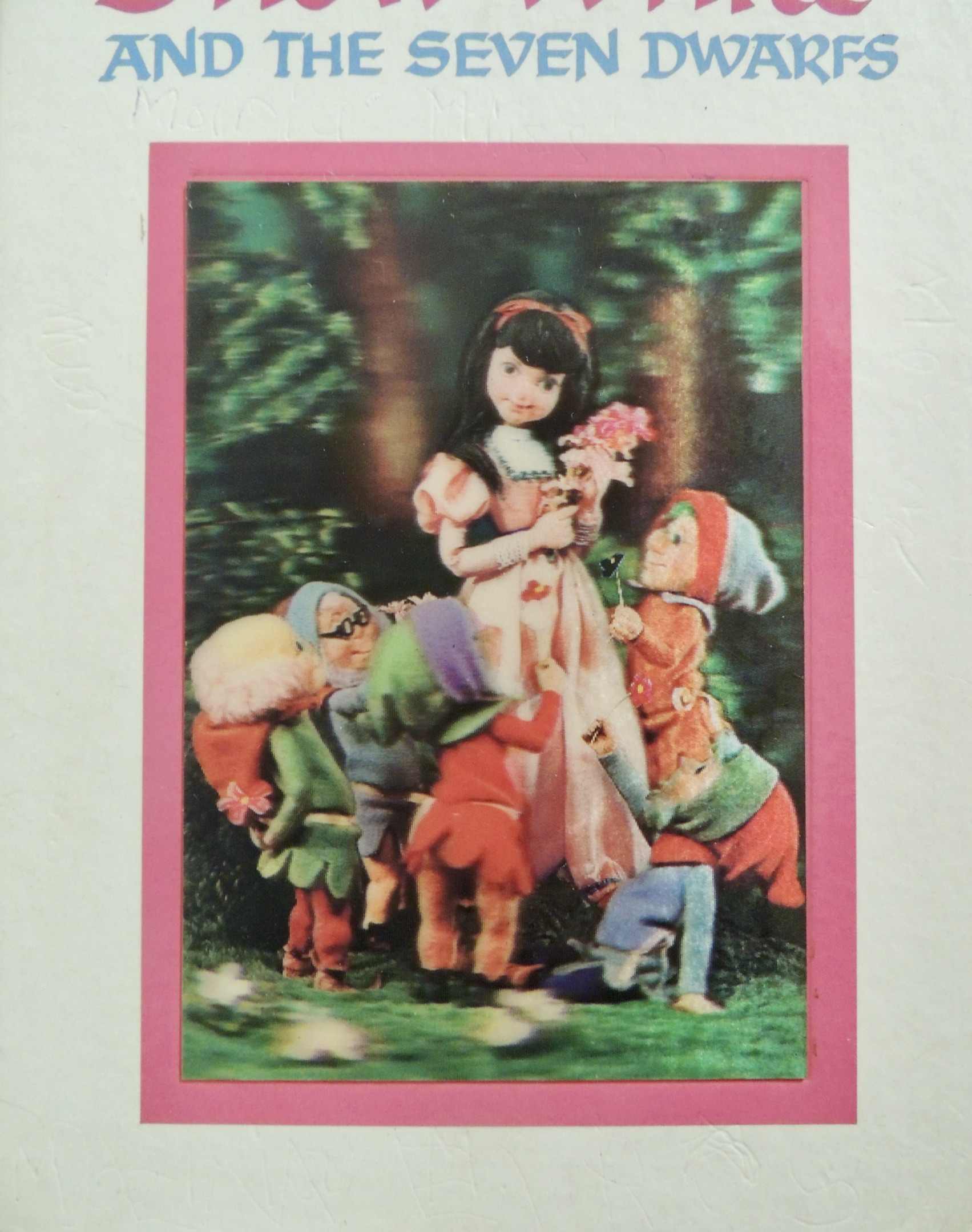 Snow White and the Seven Dwarfs *A Puppet Storybook* by T. Izawa; S ...