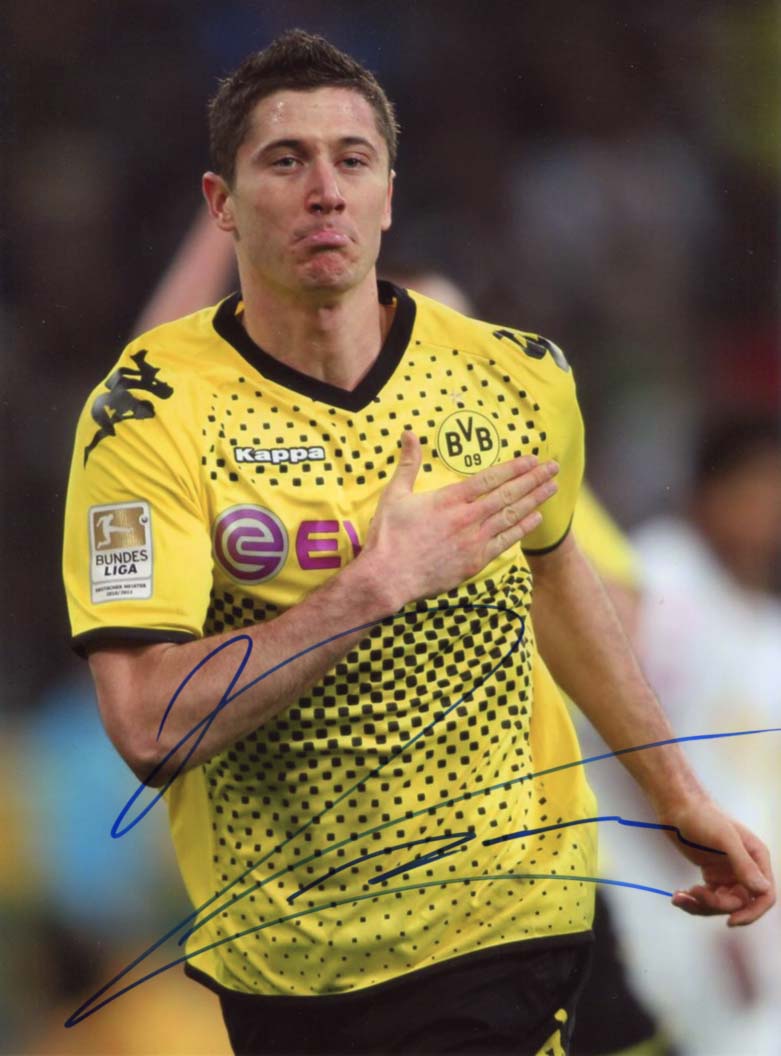 Robert Lewandowski Autograph | signed photographs Robert... | Barnebys