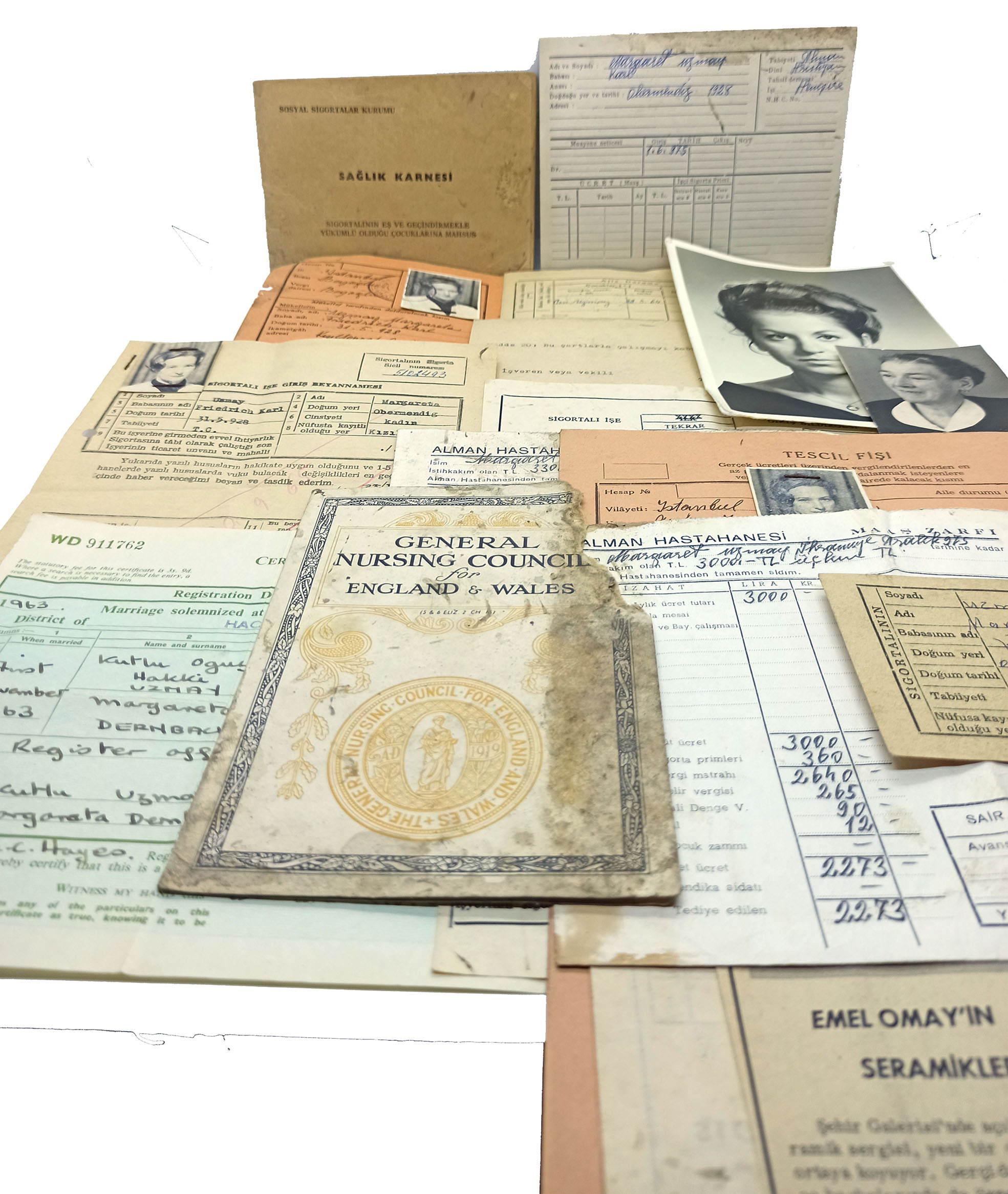 [NAZI GERMANY / MIGRATION / WOMEN] Archive of documents of an emigrated ...