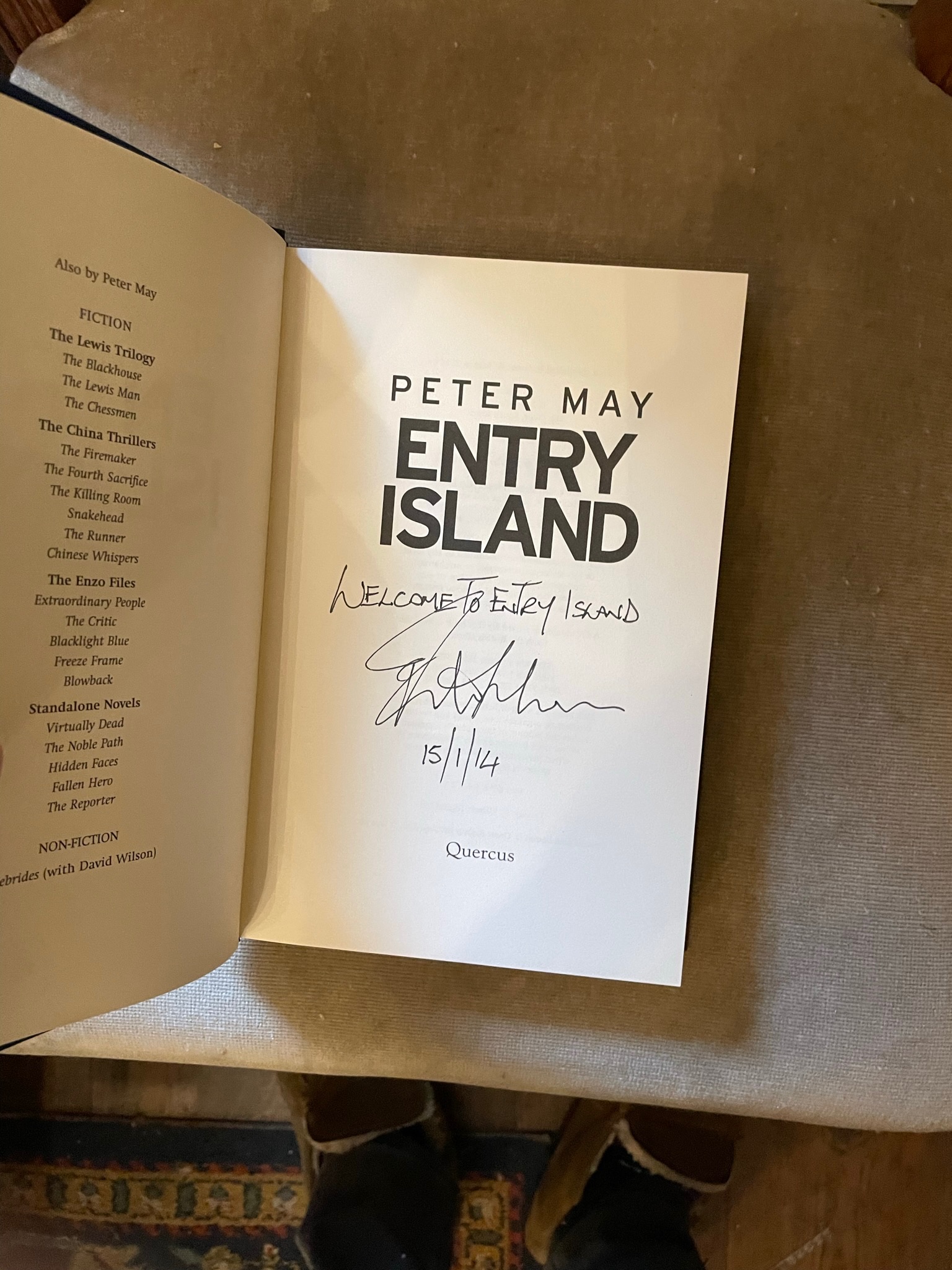Entry Island *****SIGNED, LINED & DATED UK HB 1/1***** par May, Peter ...