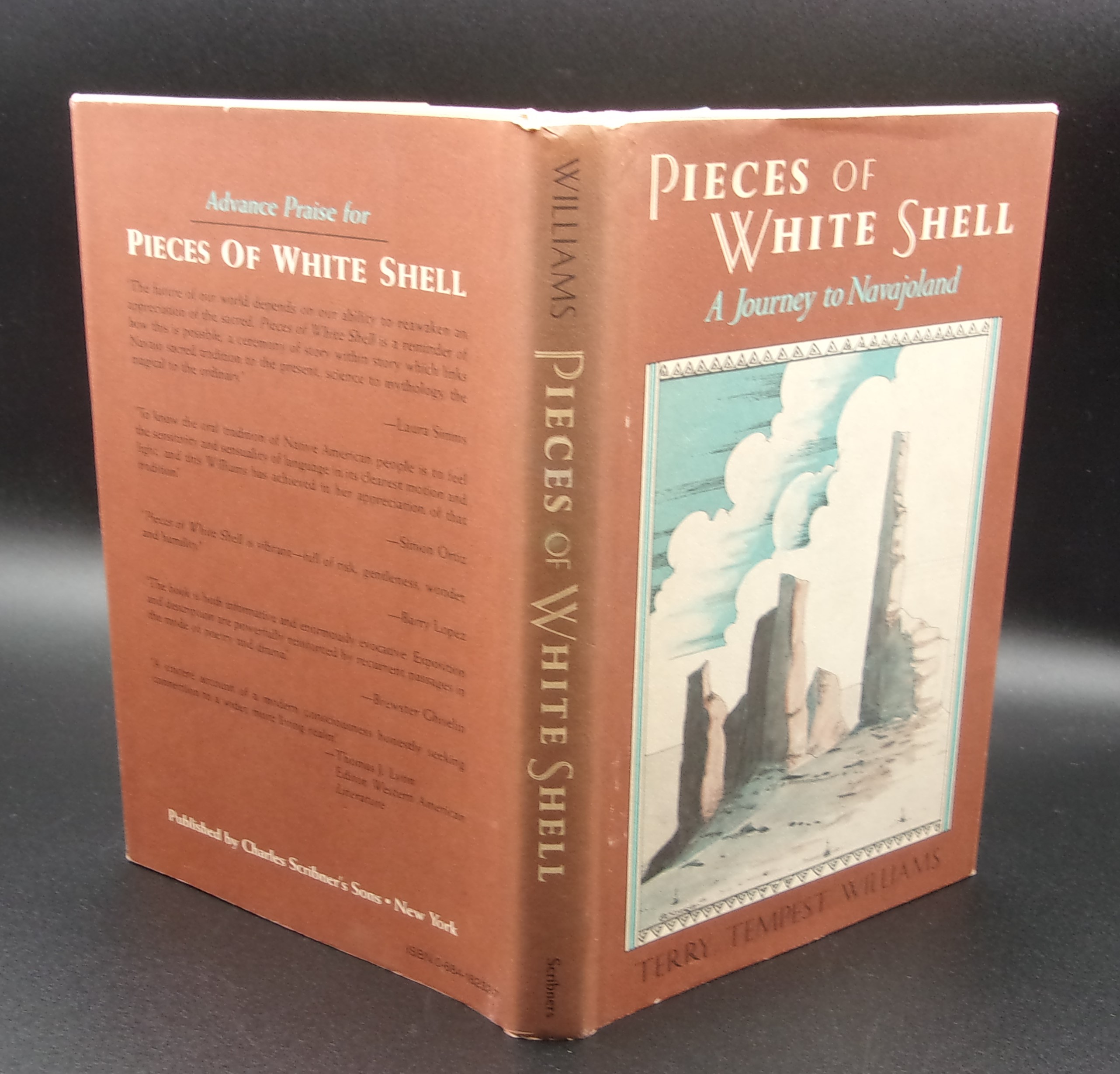 PIECES OF WHITE SHELL: A Journey in Navajoland de Williams, Terry ...
