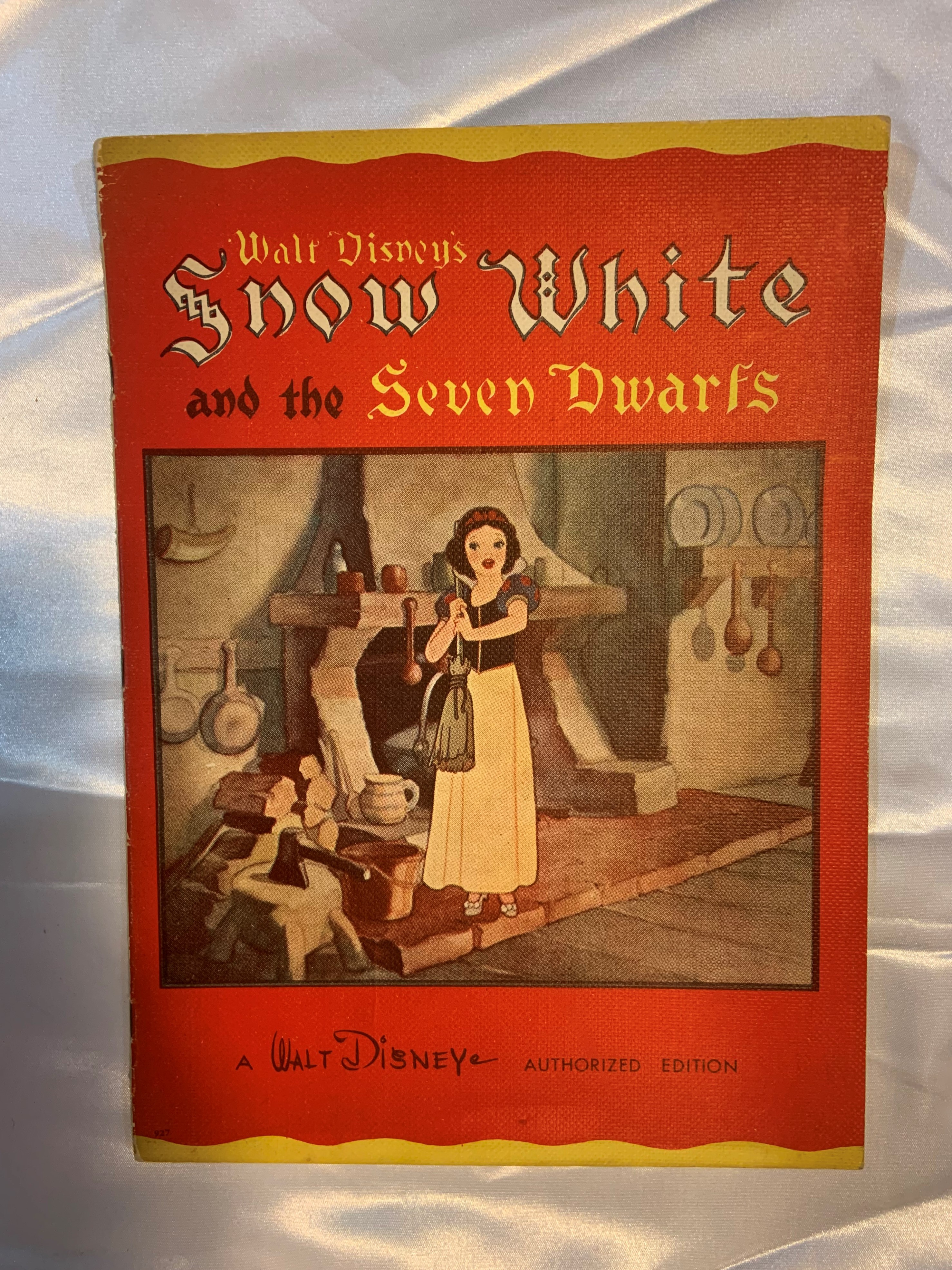 Walt Disney's Snow White and the Seven Dwarfs by Walt Disney: Fine Soft ...