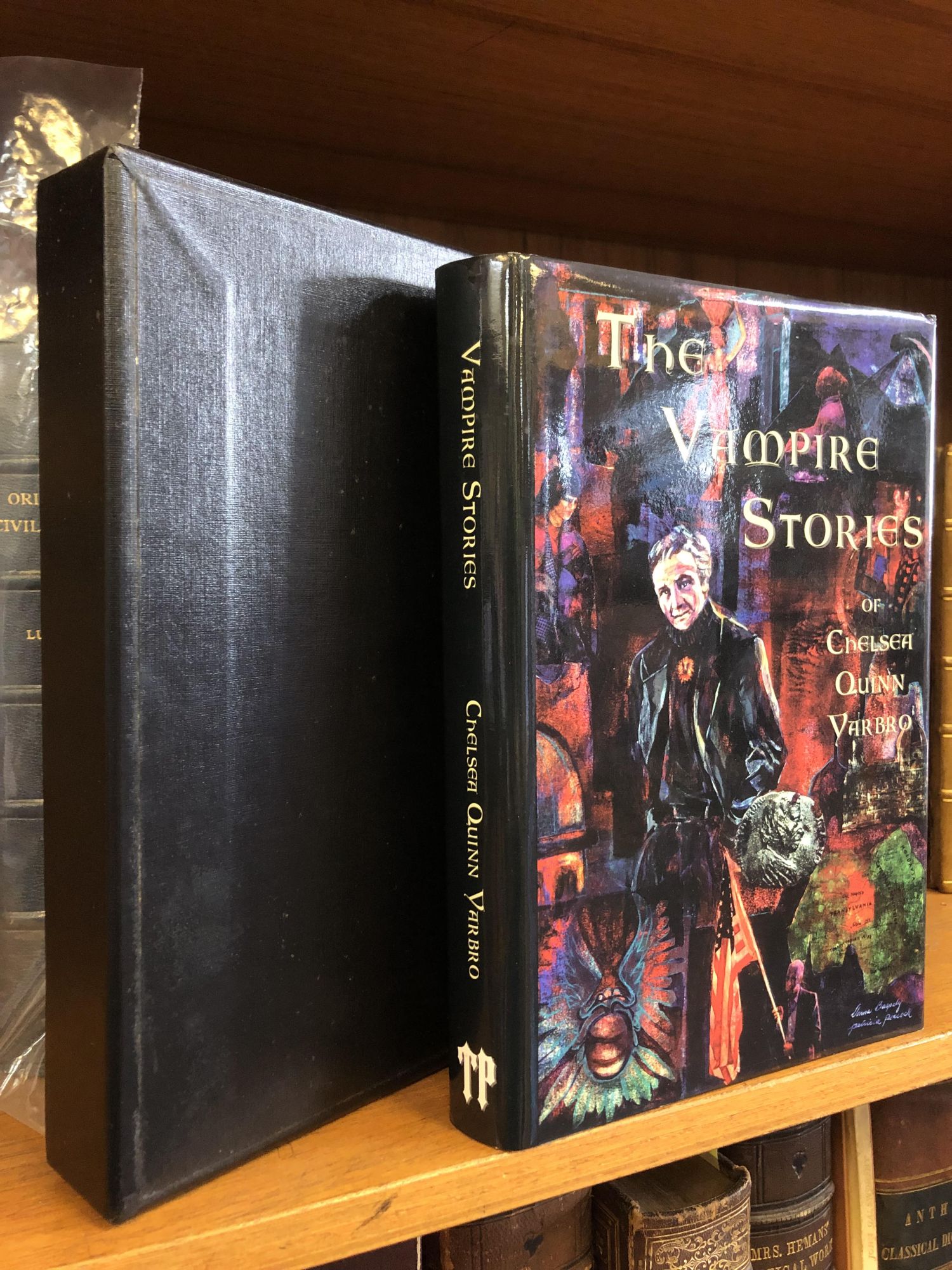 THE VAMPIRE STORIES OF CHELSEA QUINN YARBRO [SIGNED] von Yarbro, Chelsea Quinn: Hardcover (1994 ...