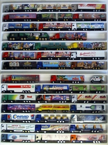 Sammlung von 40 LKW/Trucks und 1 Kastenwagen mit verschiedenen ...