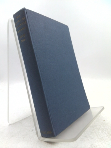 Two Hours to Darkness von Trew, Antony: Very Good Hardcover First ...