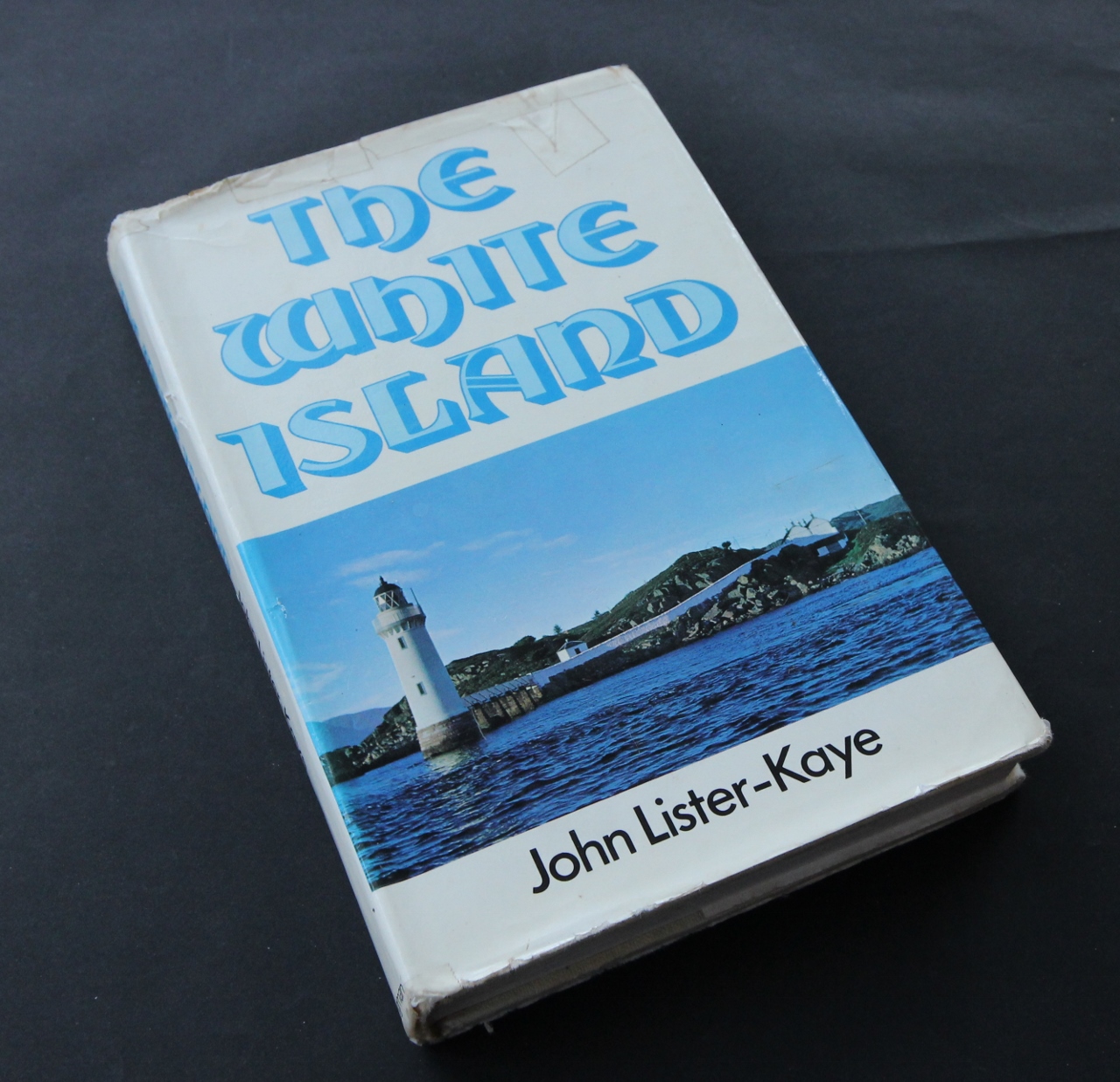 The White Island by John Lister-Kaye: Very Good Hardcover (1972) 1st Edition | Plane Tree Books