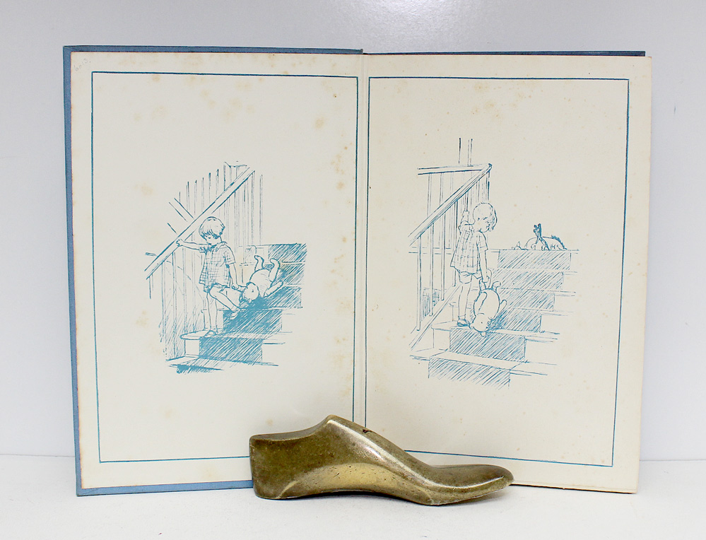 The Christopher Robin Story Book Winnie the Pooh, House at Pooh Corner ...