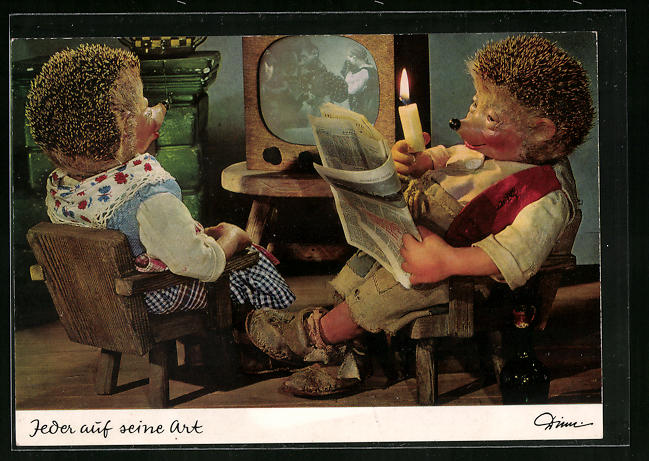 Ansichtskarte Mecki mit Frau beim Fernsehabend: Manuskript ...