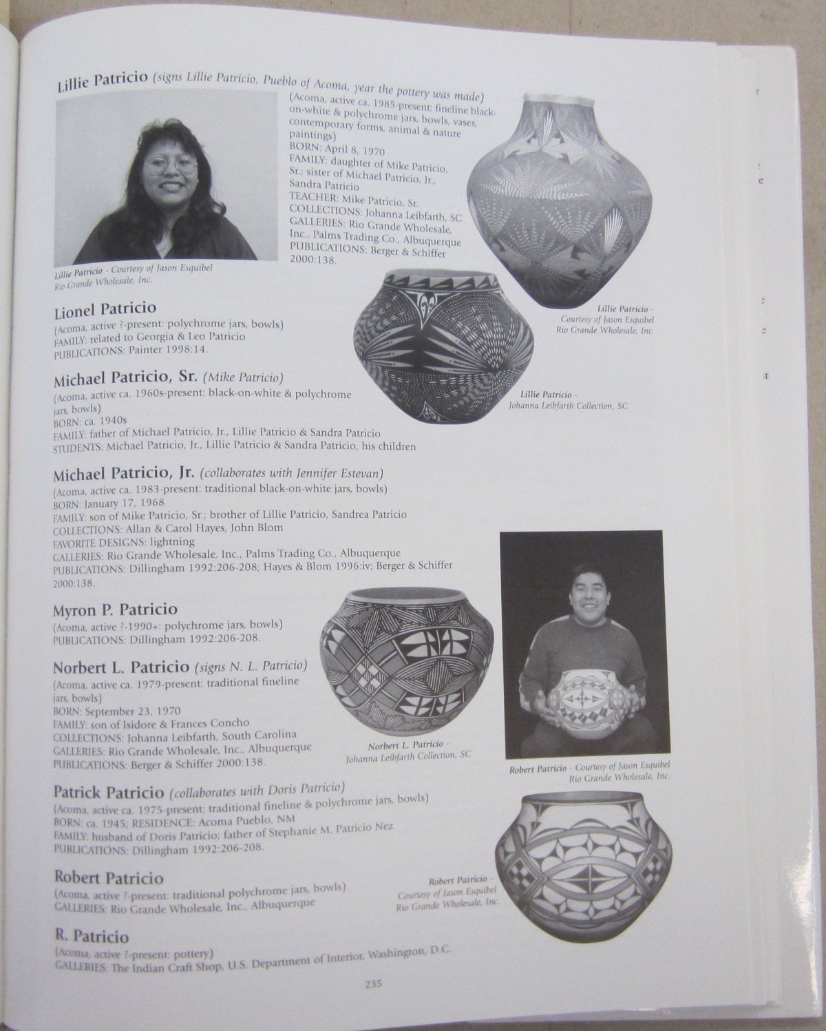American Indian Art Serie: Volume 4: Southenr Pueblo Pottery 2,000 ...