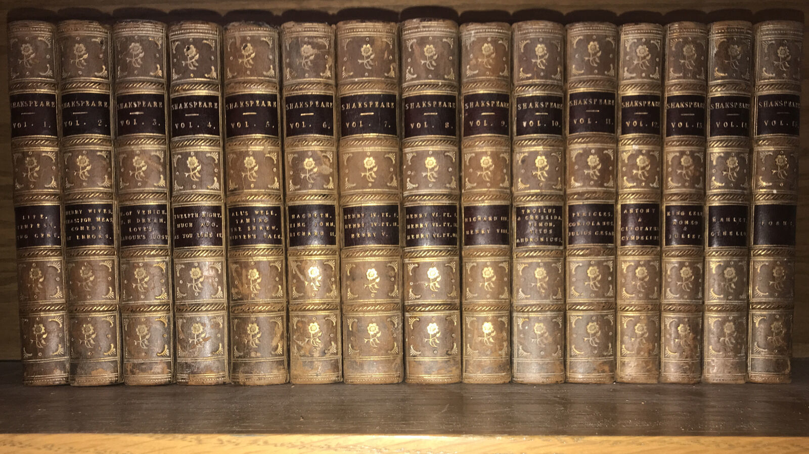LEATHER Set. WORKS OF WILLIAM SHAKESPEARE. Complete First Edition Valpy ...