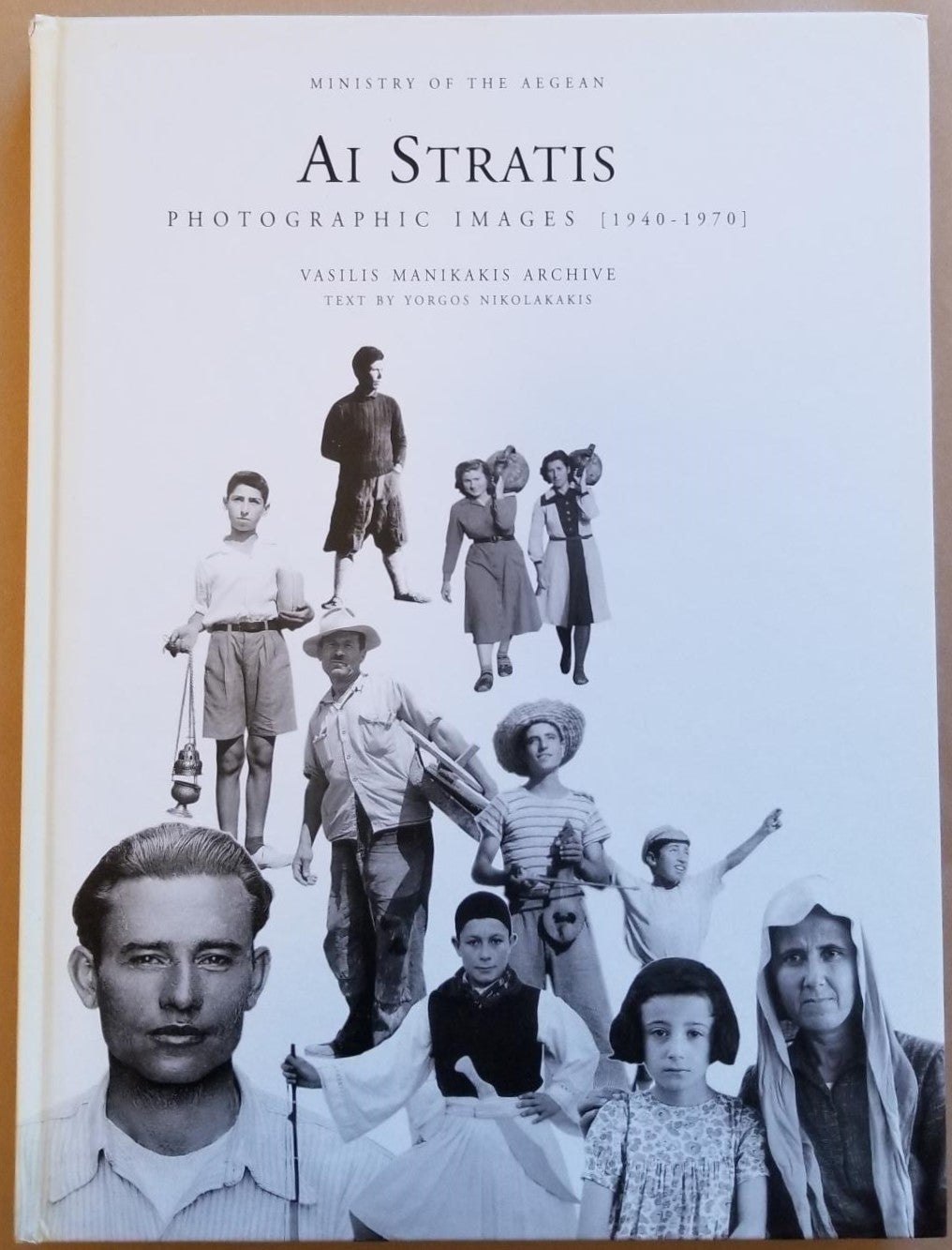 Ai Stratis: Photographic Images [1940-1970] Vasilis Manikakis Archive von Nikolakakis, Yorgos ...