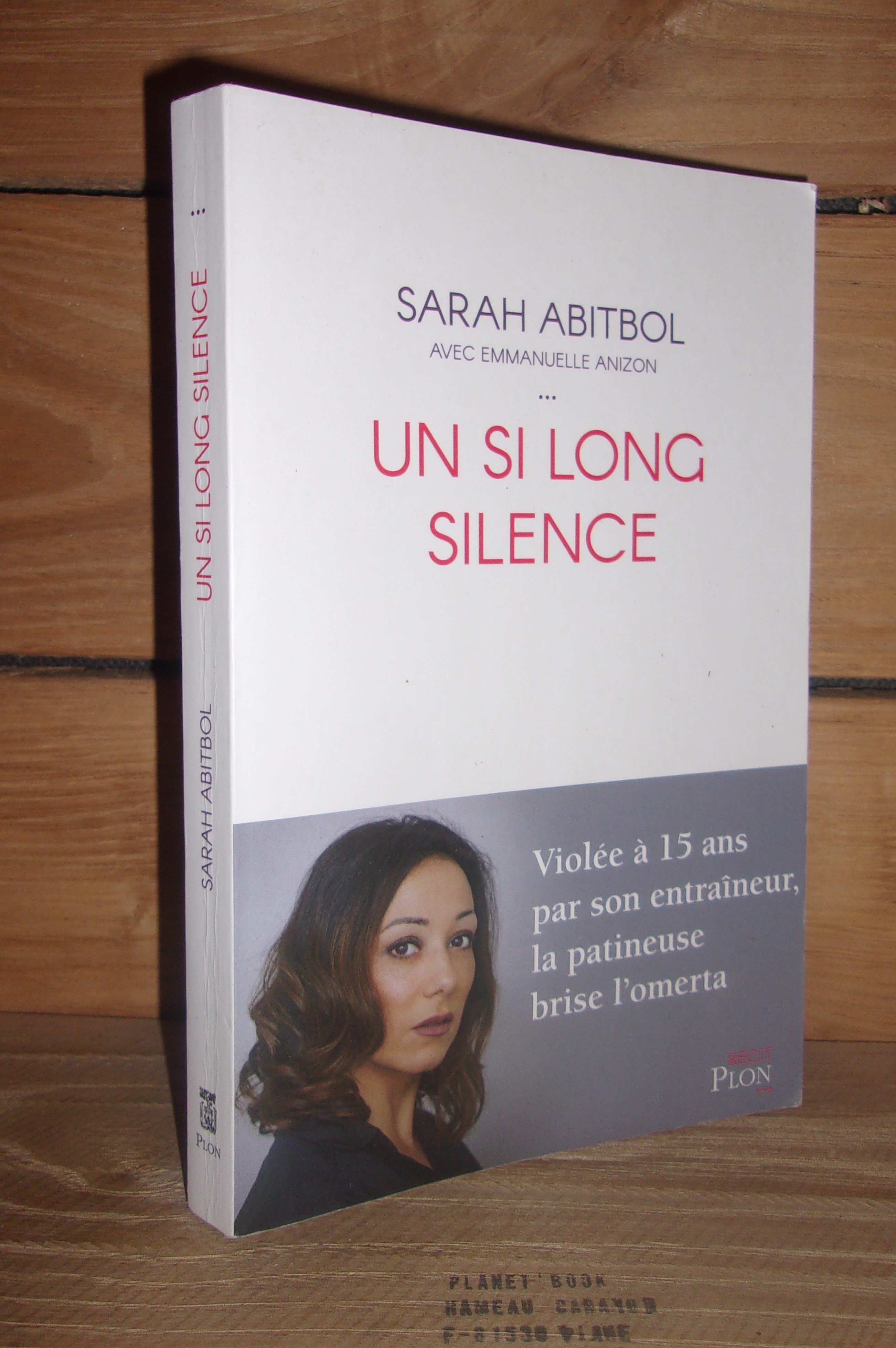 UN SI LONG SILENCE by ABITBOL Sarah - ANIZON Emmanuelle: Bon Couverture ...