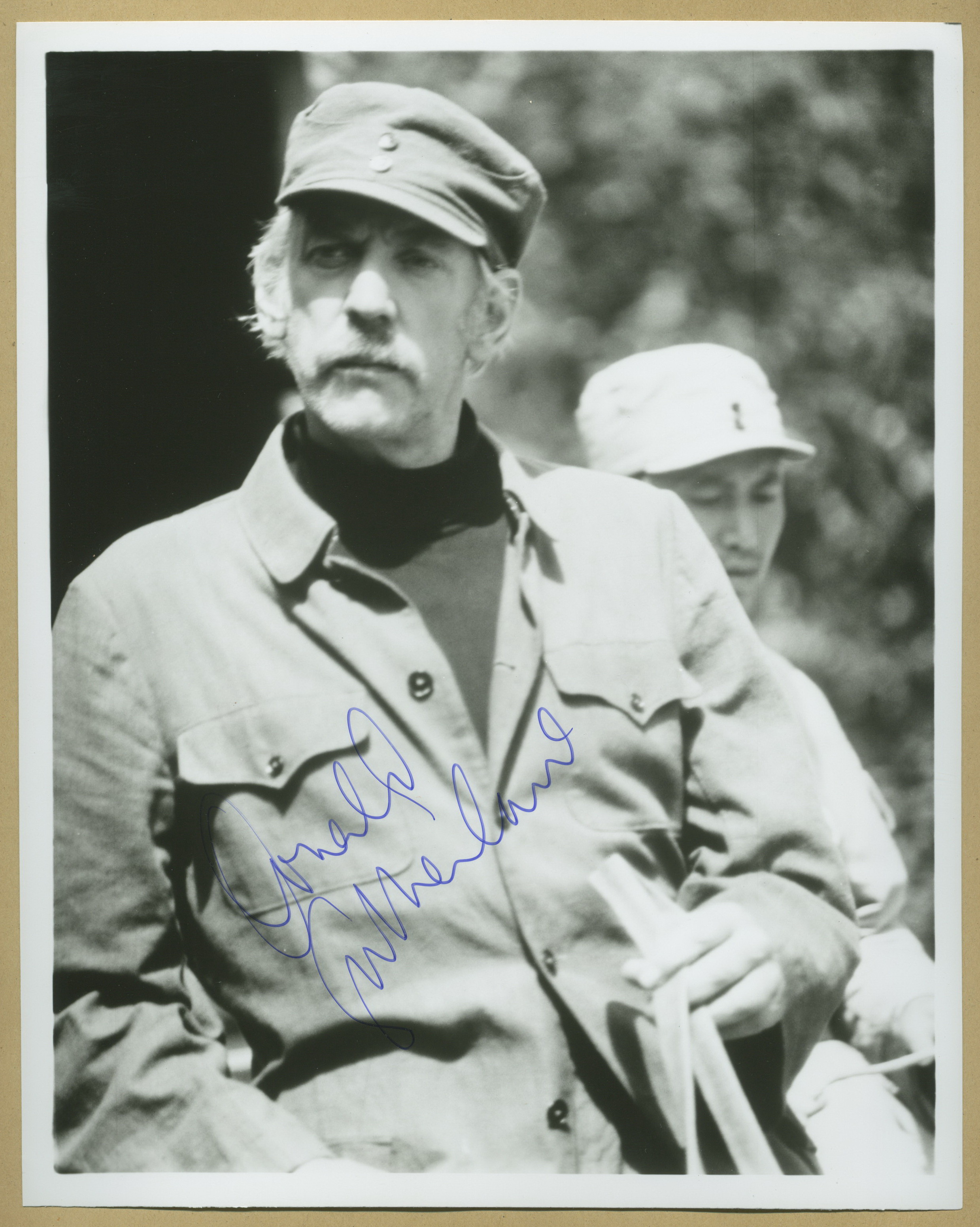 Donald Sutherland - Nice authentic in person signed large photo ...