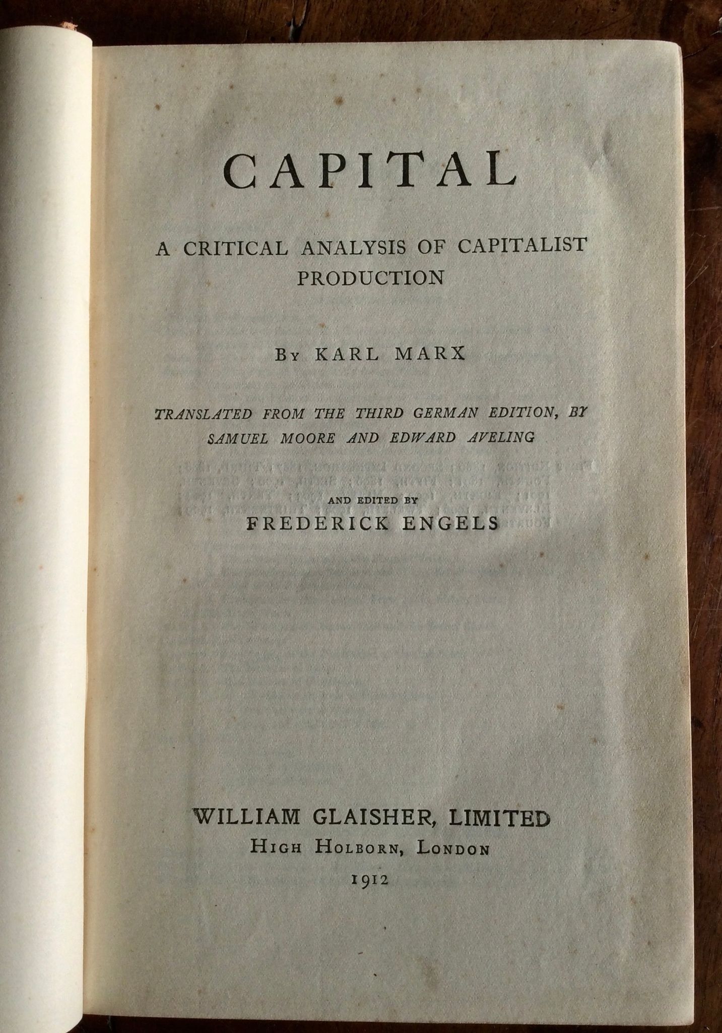 CAPITAL A CRITICAL ANALYSIS OF CAPITALIST PRODUCTION de KARL MARX: Very ...