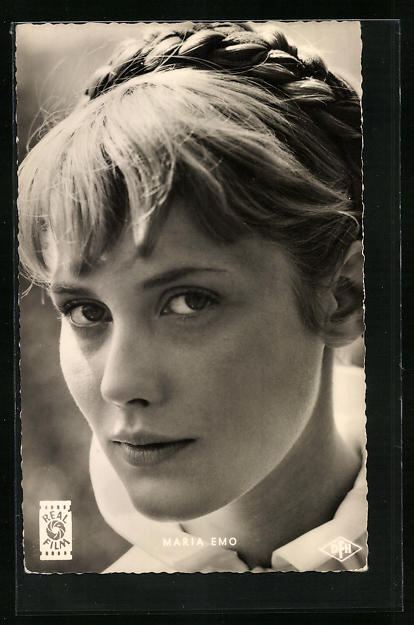 Ansichtskarte Schauspielerin Maria Emo mit intensivem Blick: Manuskript ...