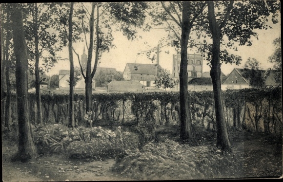 Ansichtskarte / Postkarte Osjorsk Darkehmen Ostpreußen, Heldengräber ...