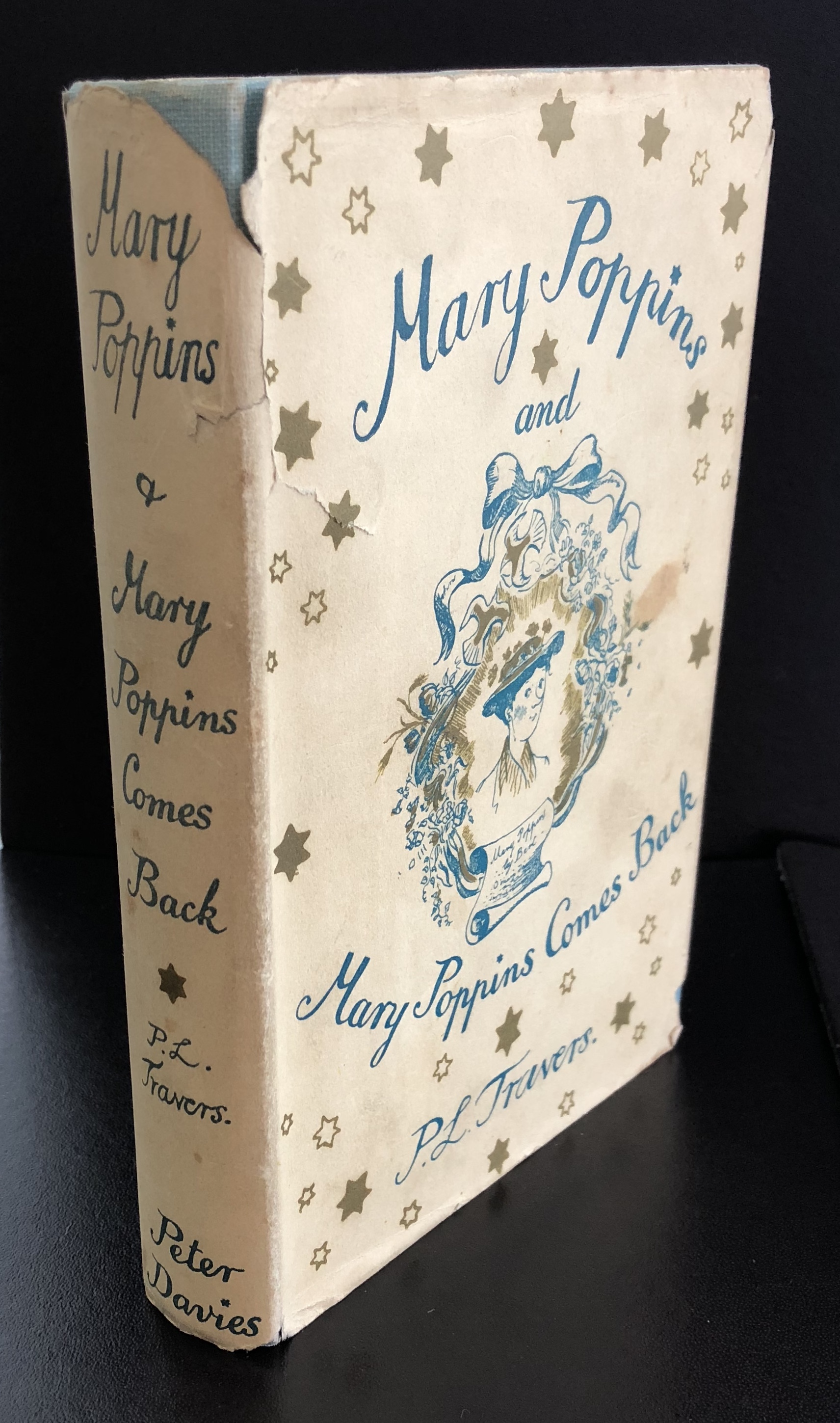 Mary Poppins and Mary Poppins Comes Back : The First Omnibus Edition by ...