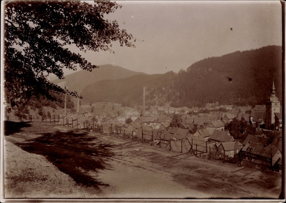 Foto Lautenthal Langelsheim im Oberharz, Teilansicht, Kirche, um 1920 ...