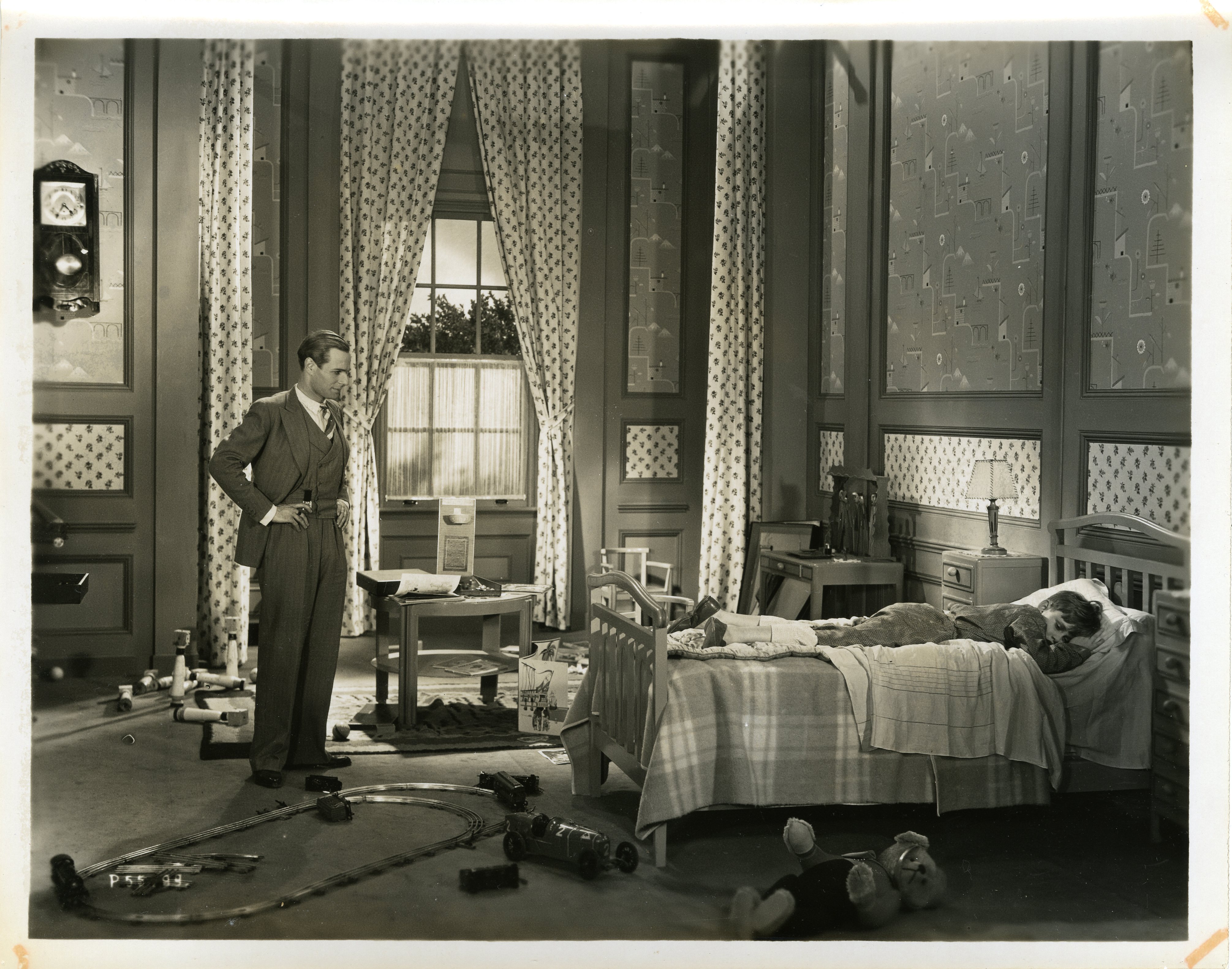 "TOUTE SA VIE" Réalisé par Alberto CAVALCANTI en 1930 d'après un ...