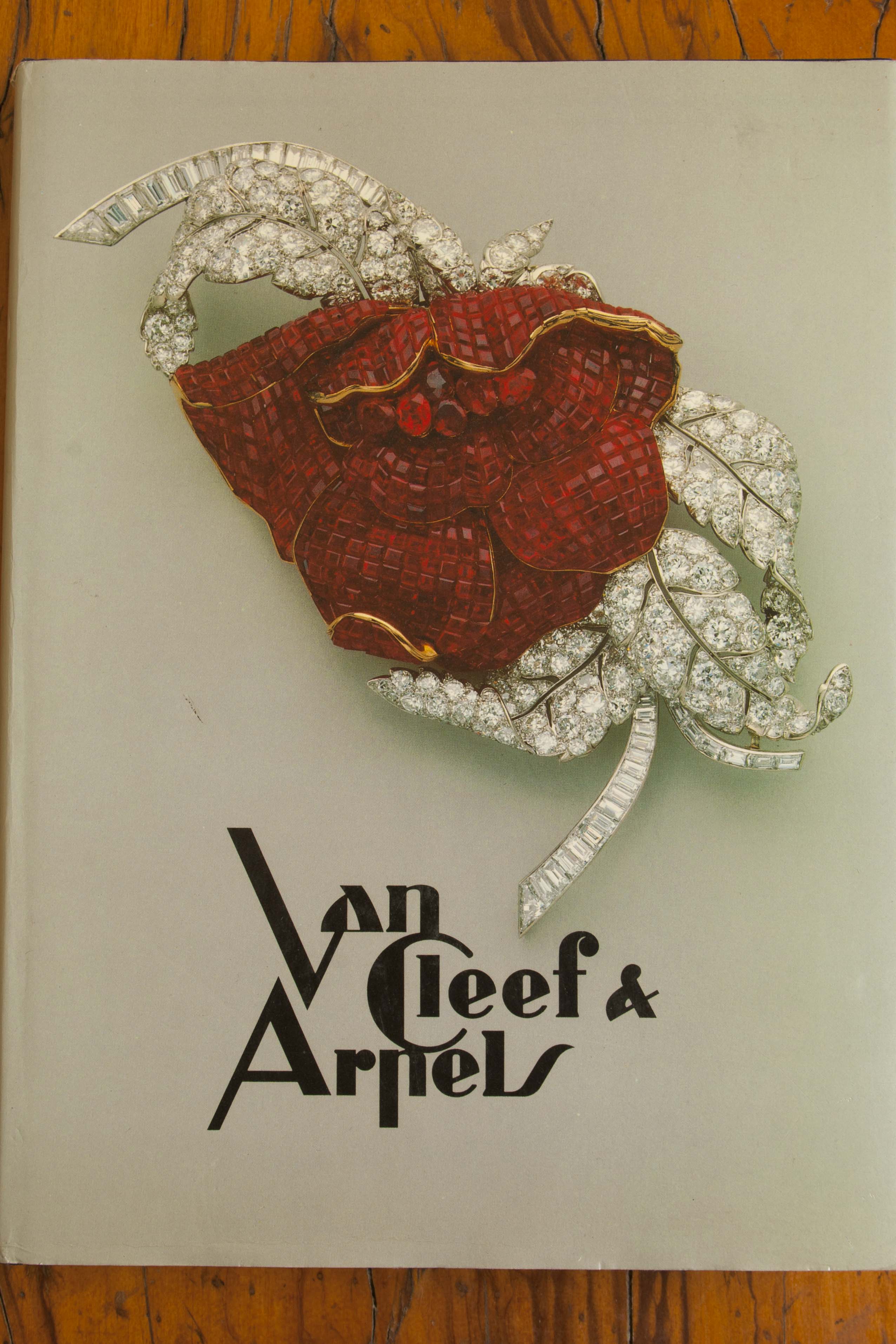 Van Cleef & Arpels by Raulet, Sylvie: Very Good Hardcover (1989) 1st ...
