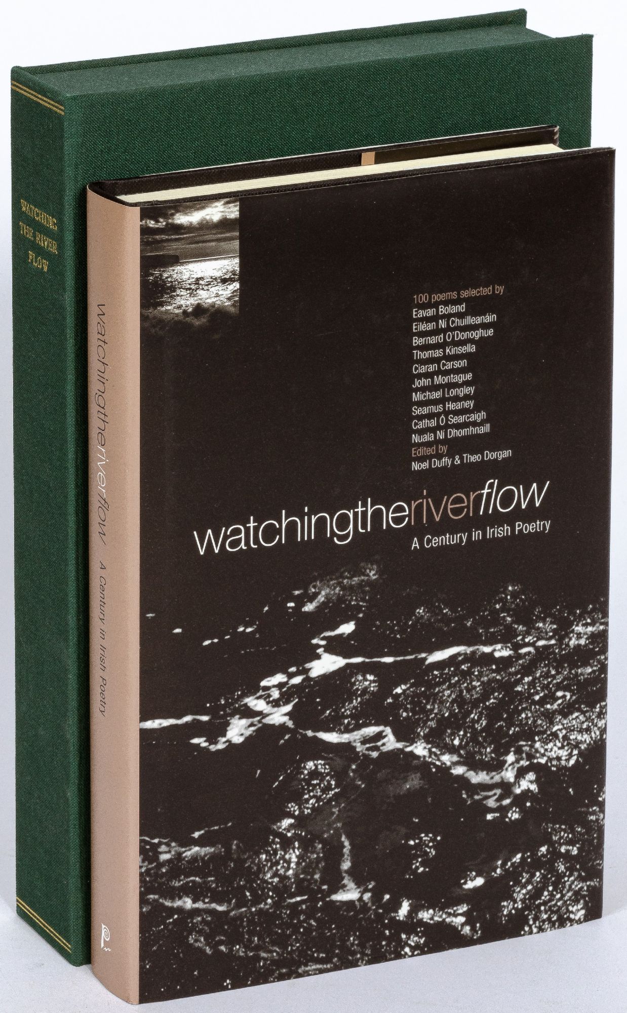 Watching the River Flow: A Century in Irish Poetry von DUFFY, Noel and ...