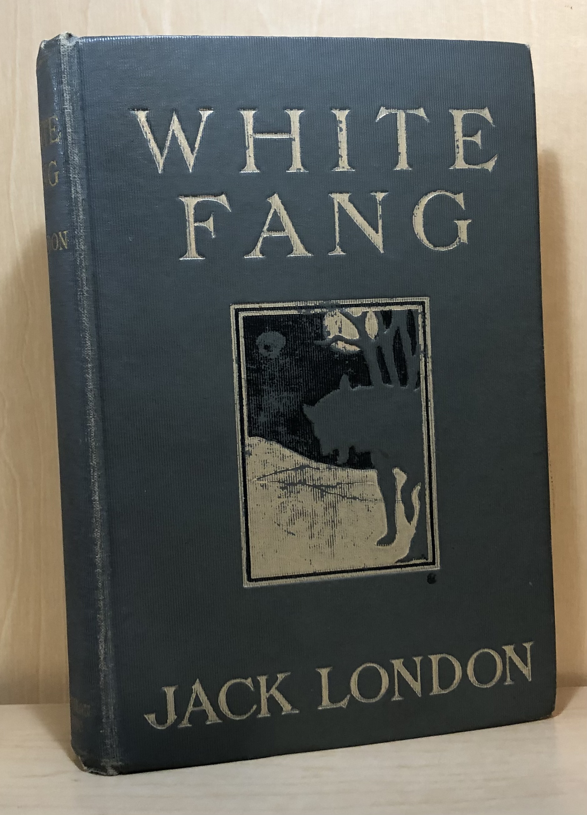 White Fang by London, Jack: Very Good Hardcover (1906) 1st Edition | Ink