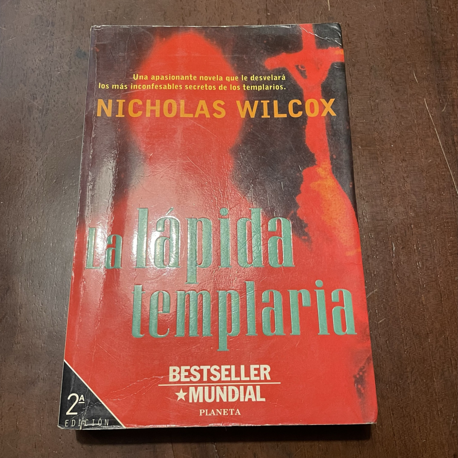 La lápida templaria de Nicholas Wilcox: Bueno (1996) | Kavka Libros