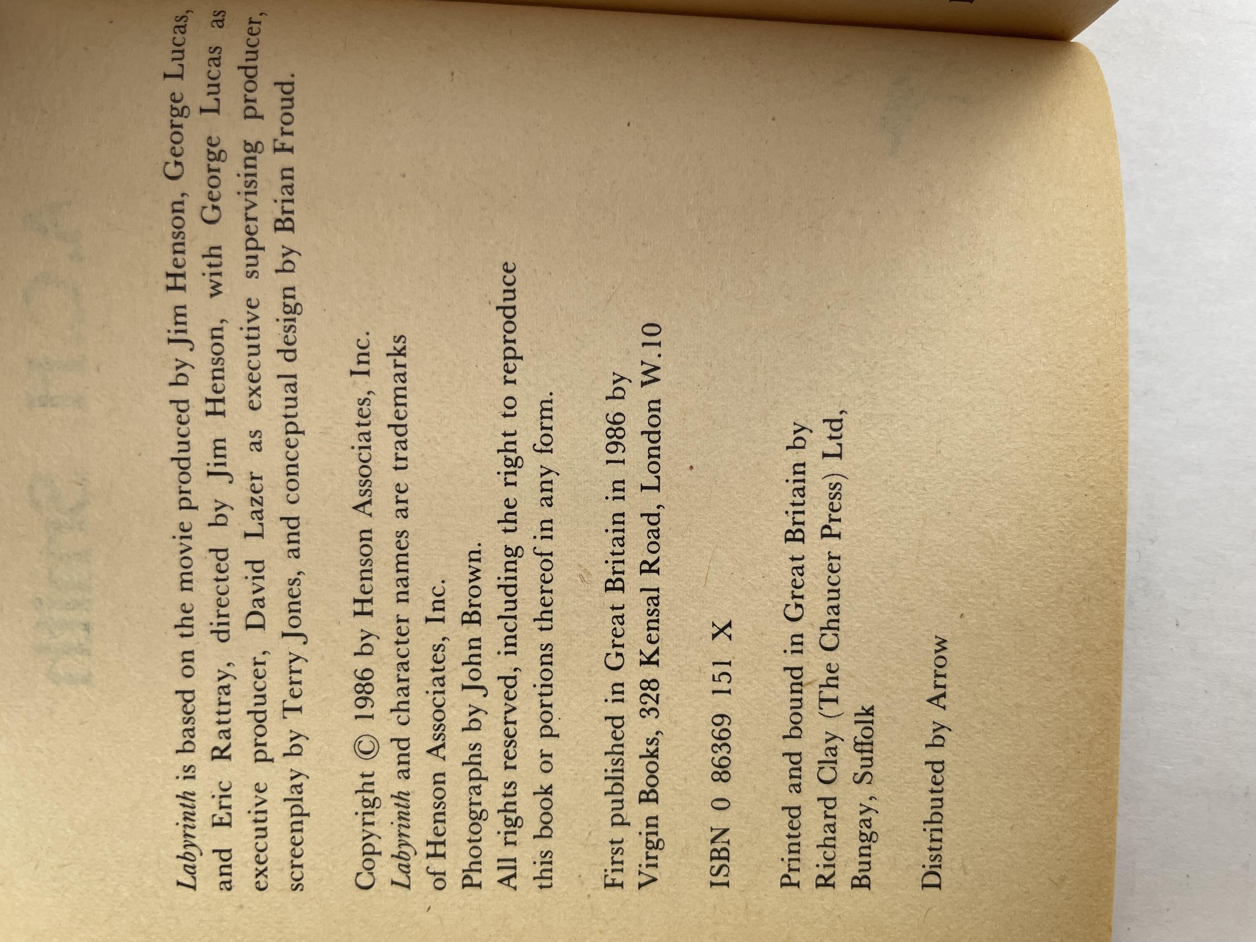 Labyrinth by Smith, A C H: (1986) | John Atkinson Books ABA ILAB PBFA