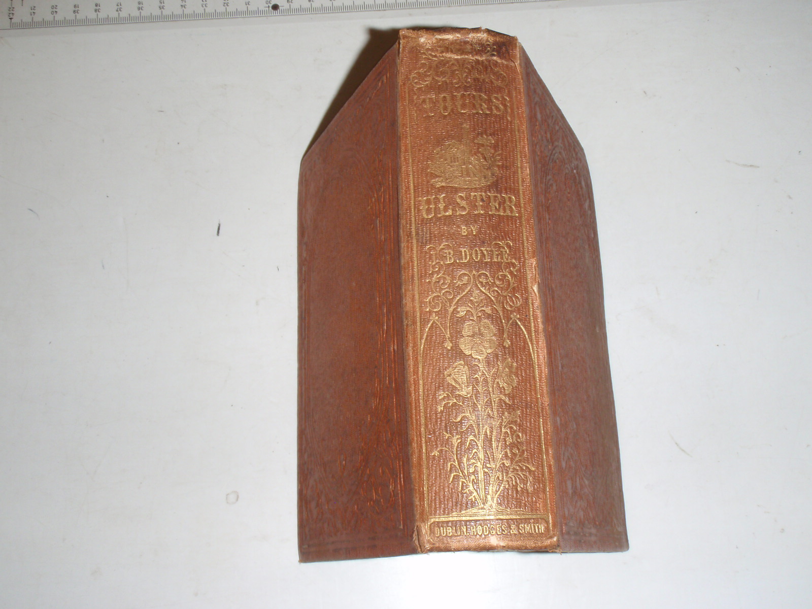 Tours in Ulster: A Handbook to The Antiquities And Scenery of the North ...