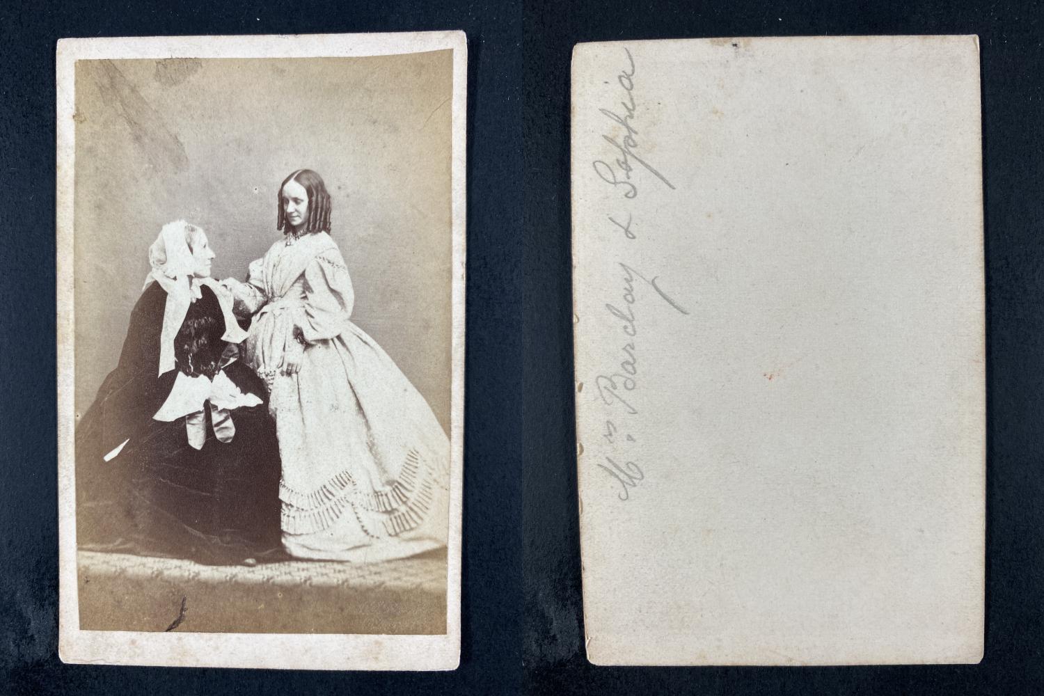 Miss Barclay & Sophia by Photographie originale / Original photograph ...