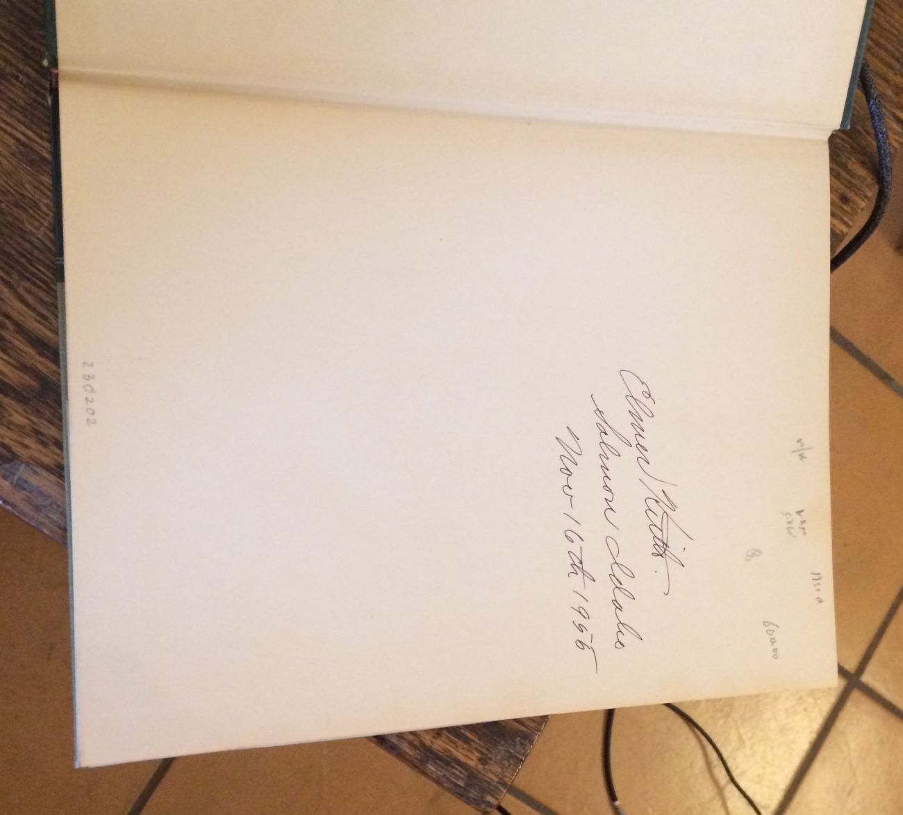 Sixguns by Keith - The Standard Reference Work by Elmer Keith: Very ...