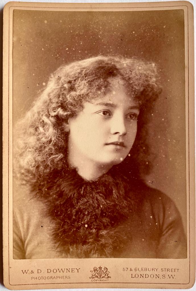 Photography carte-de-visite | Portrait photo of anonymous woman by W.D ...