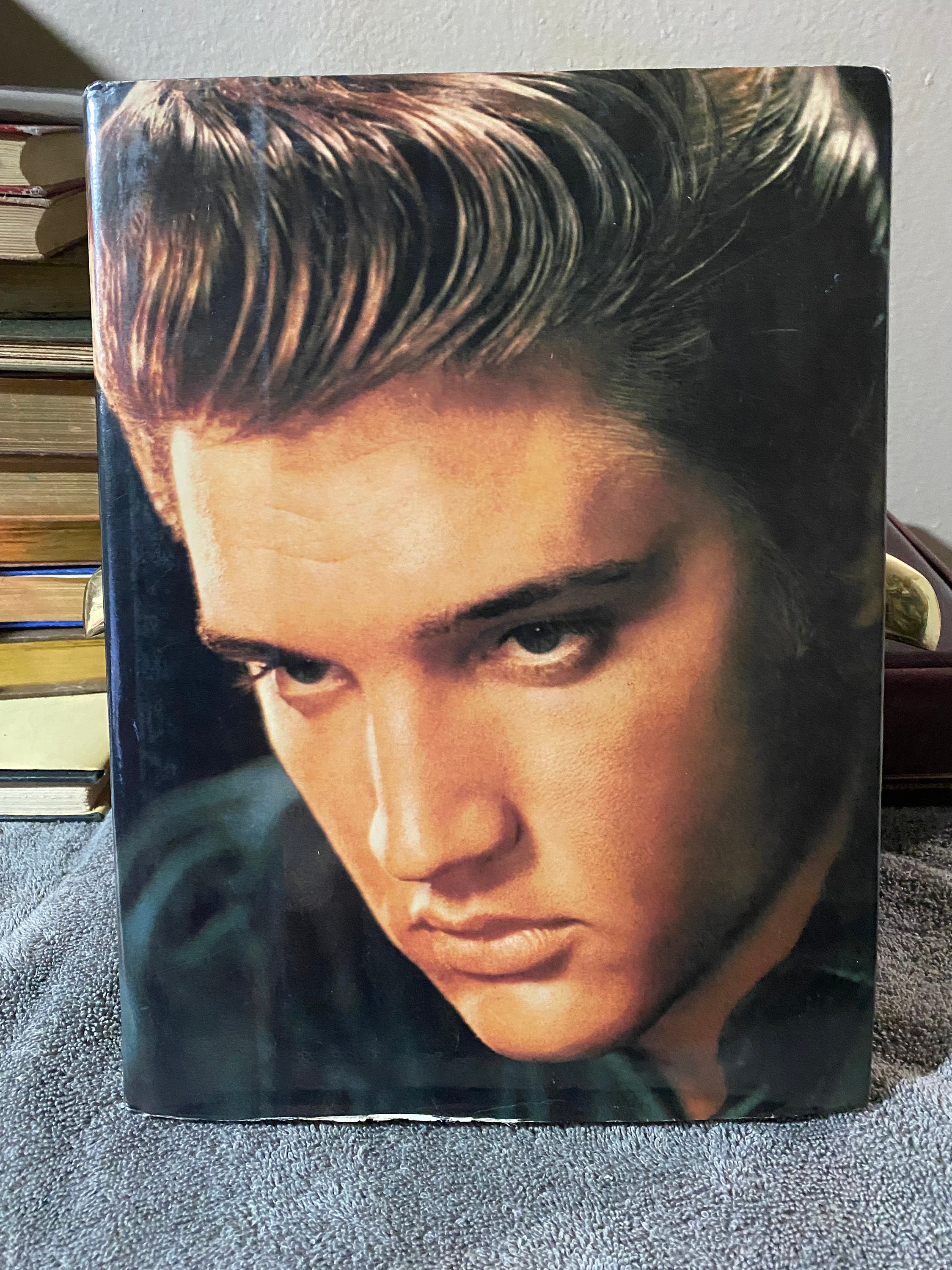 Elvis, by Dave Marsh: Very Good | BRITTON BOOKSELLERS