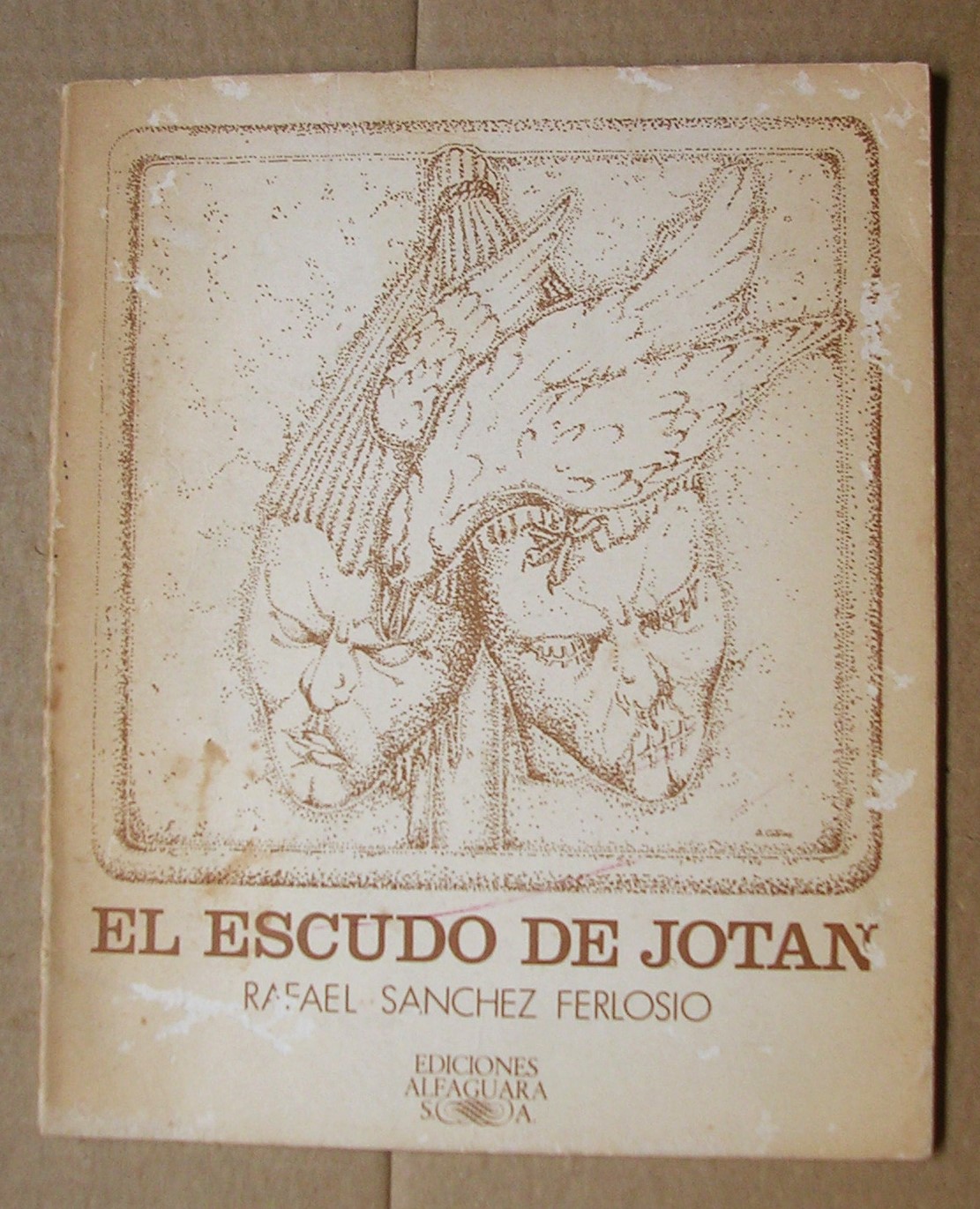 EL ESCUDO DE JOTAN. Ilustración : Antonio Cobos. by SANCHEZ FERLOSIO ...
