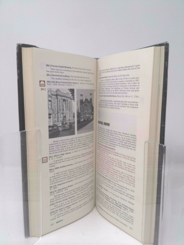 AIA Guide to New York City by Norval and Elliot Willensky White: Good ...