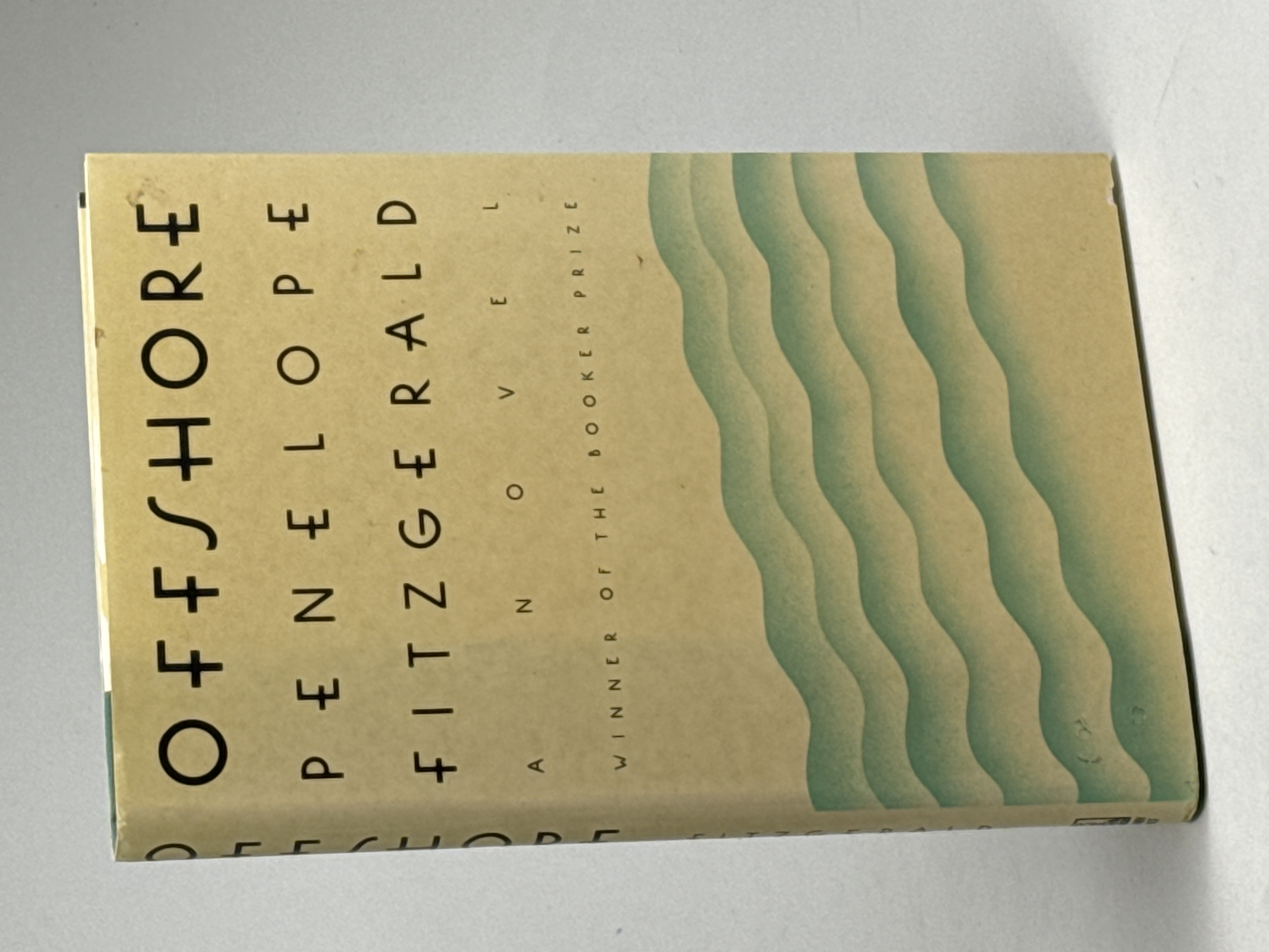 OFFSHORE. von Fitzgerald, Penelope.: FINE (1987) | Bookfever, IOBA ...