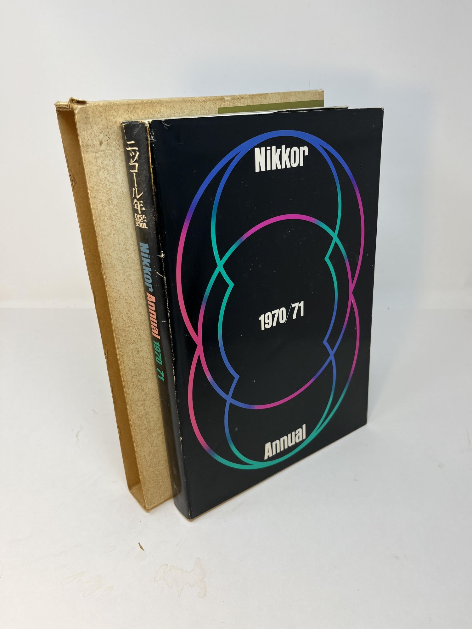 NIKKOR 1970/71 ANNUAL: Very Good Hardcover (1971) | Frey NIKKOR 1970/71 ANNUAL: Very Good Hardcover (1971) | Frey
