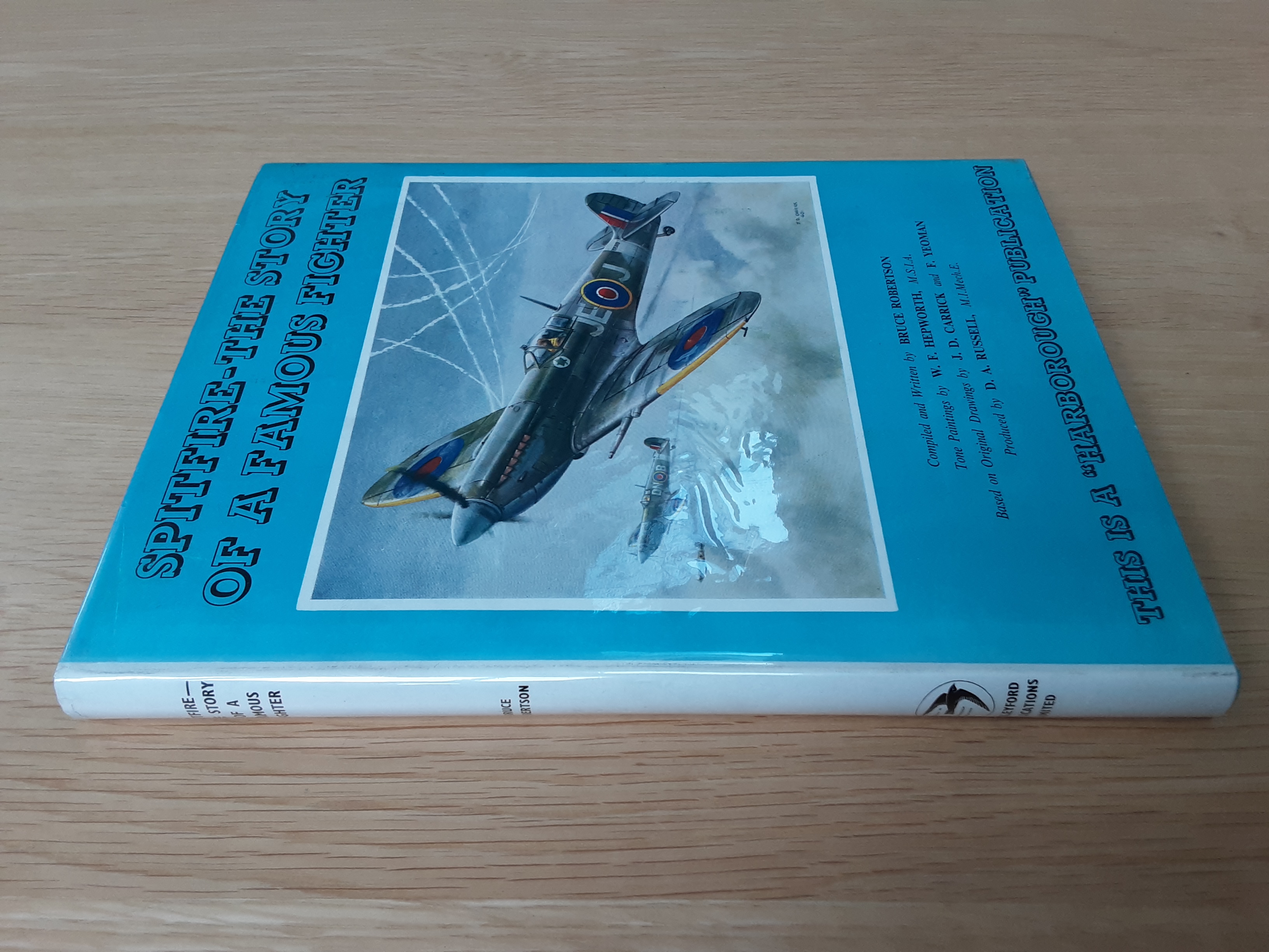 Spitfire - The Story of a Famous Fighter by Bruce Robertson: Fine ...