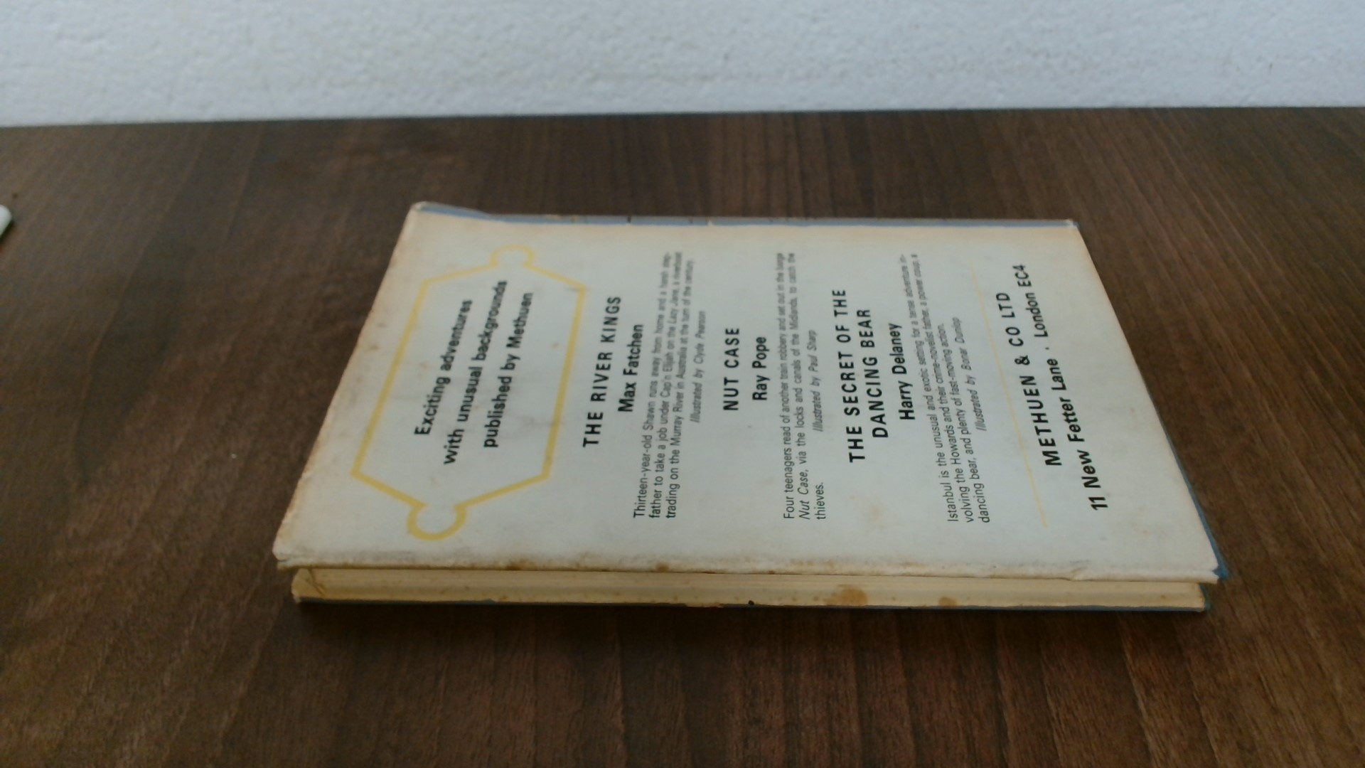 The Fox Hole by Southall, Ivan.: Good Hardcover (1968) | BoundlessBookstore