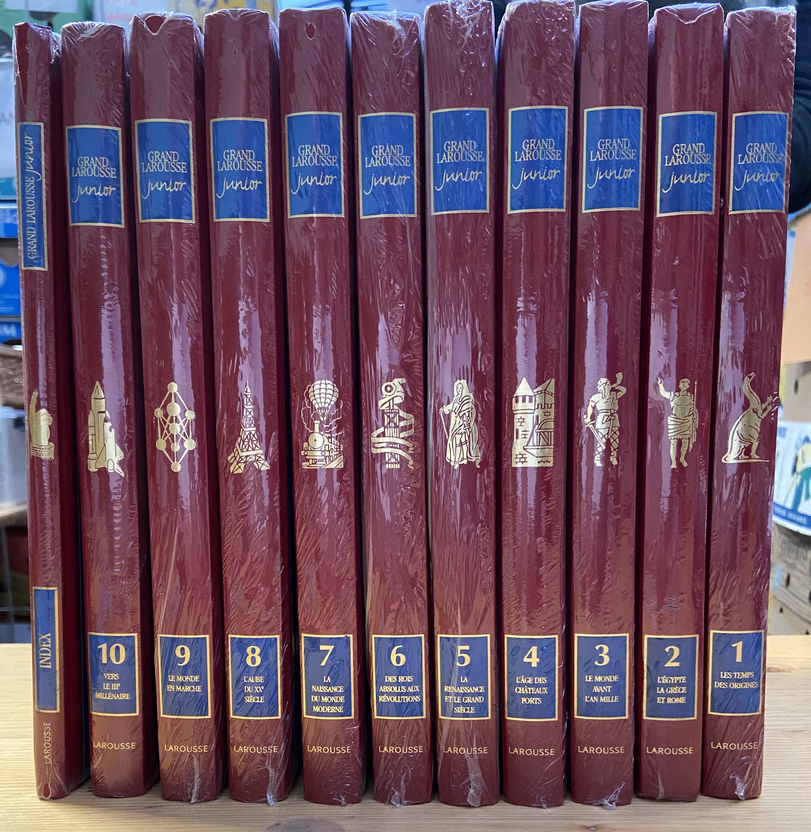 Grand Larousse Junior en 10 volumes + index by (collectif): Comme neuf ... Grand Larousse Junior en 10 volumes + index by (collectif): Comme neuf ...