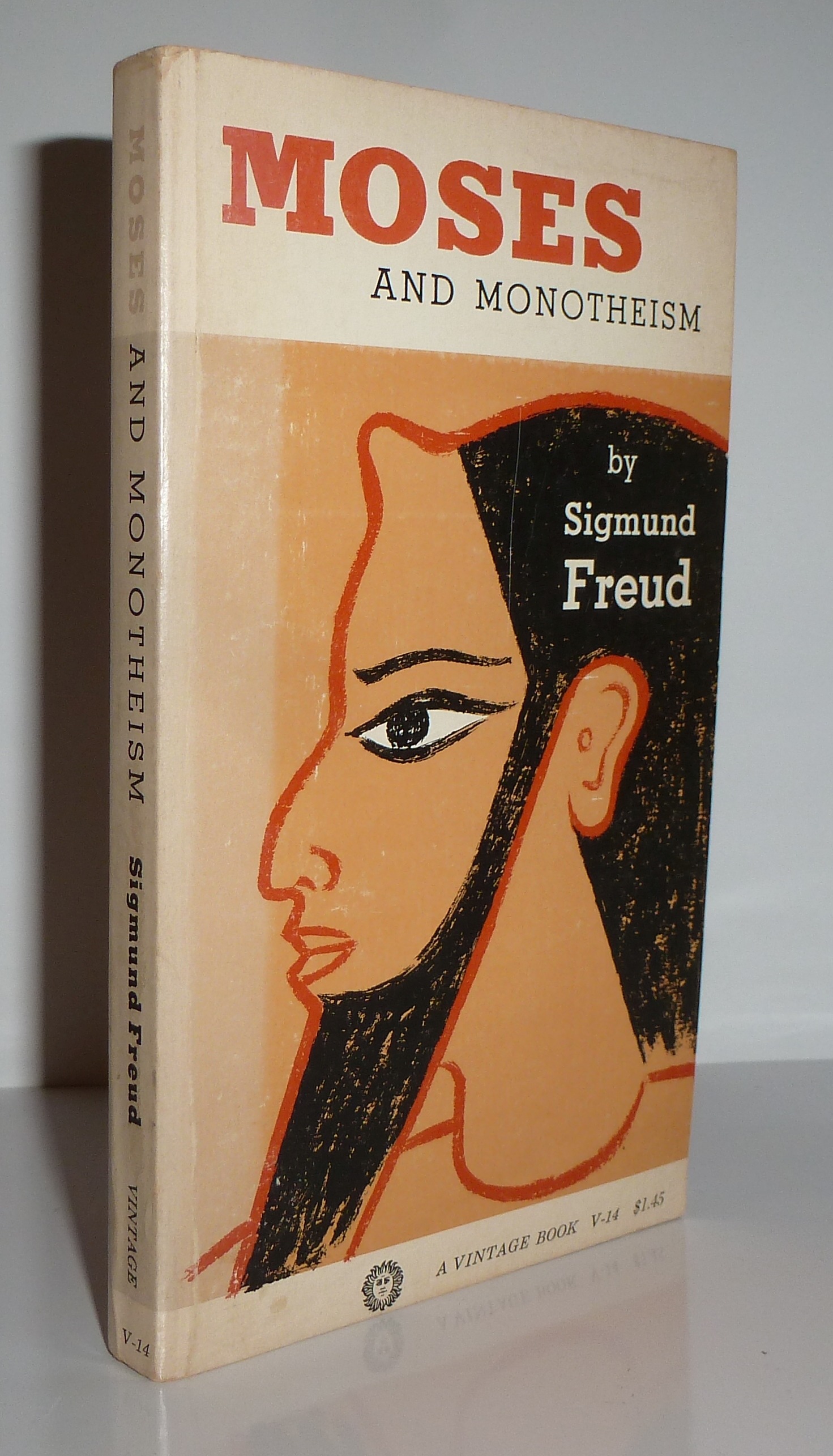 Moses and Monotheism by Freud, Sigmund: very good Softcover (1939 ...