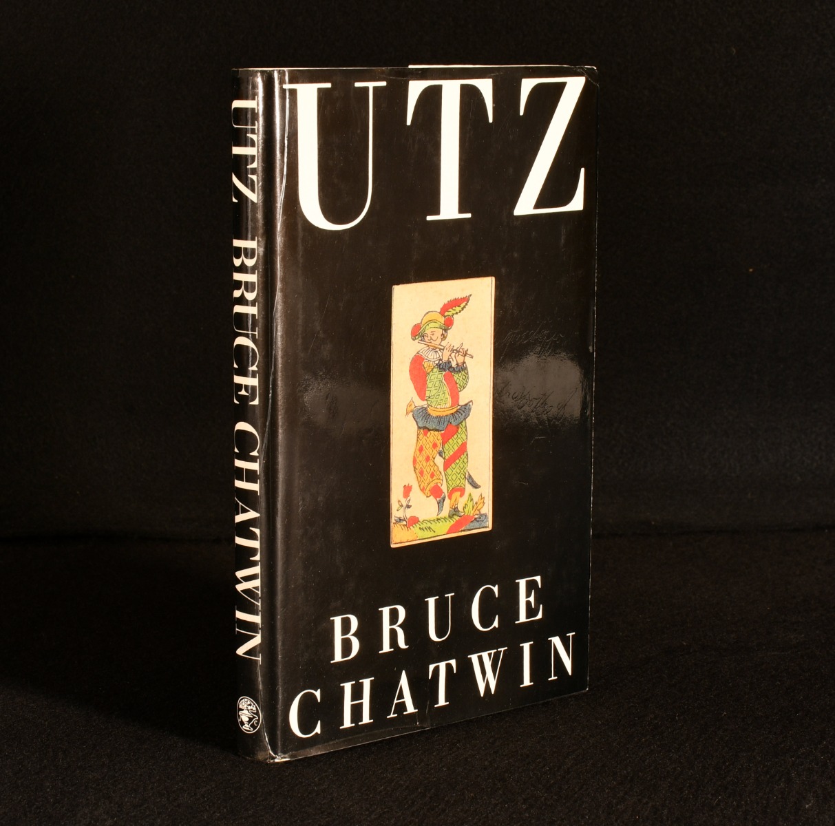 Utz von Bruce Chatwin: Near Fine Cloth (1988) signed by author | Rooke Books PBFA