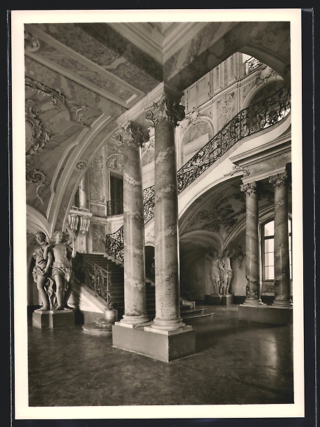 Foto-Ansichtskarte Deutscher Kunstverlag, Nr. 19: Brühl, Schloss Brühl, Treppenhaus von ...