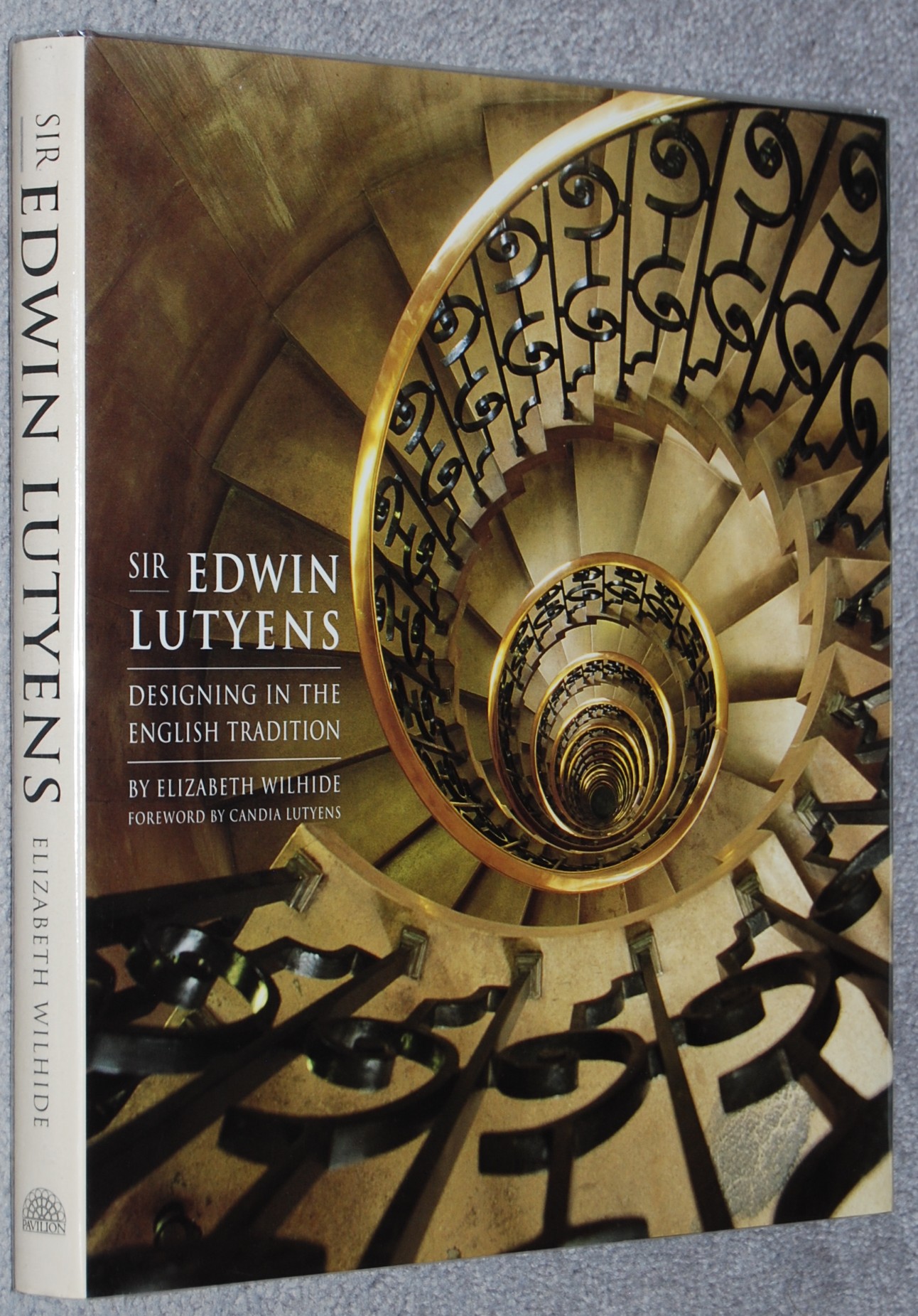 Sir Edwin Lutyens : designing in the English tradition by Elizabeth ...