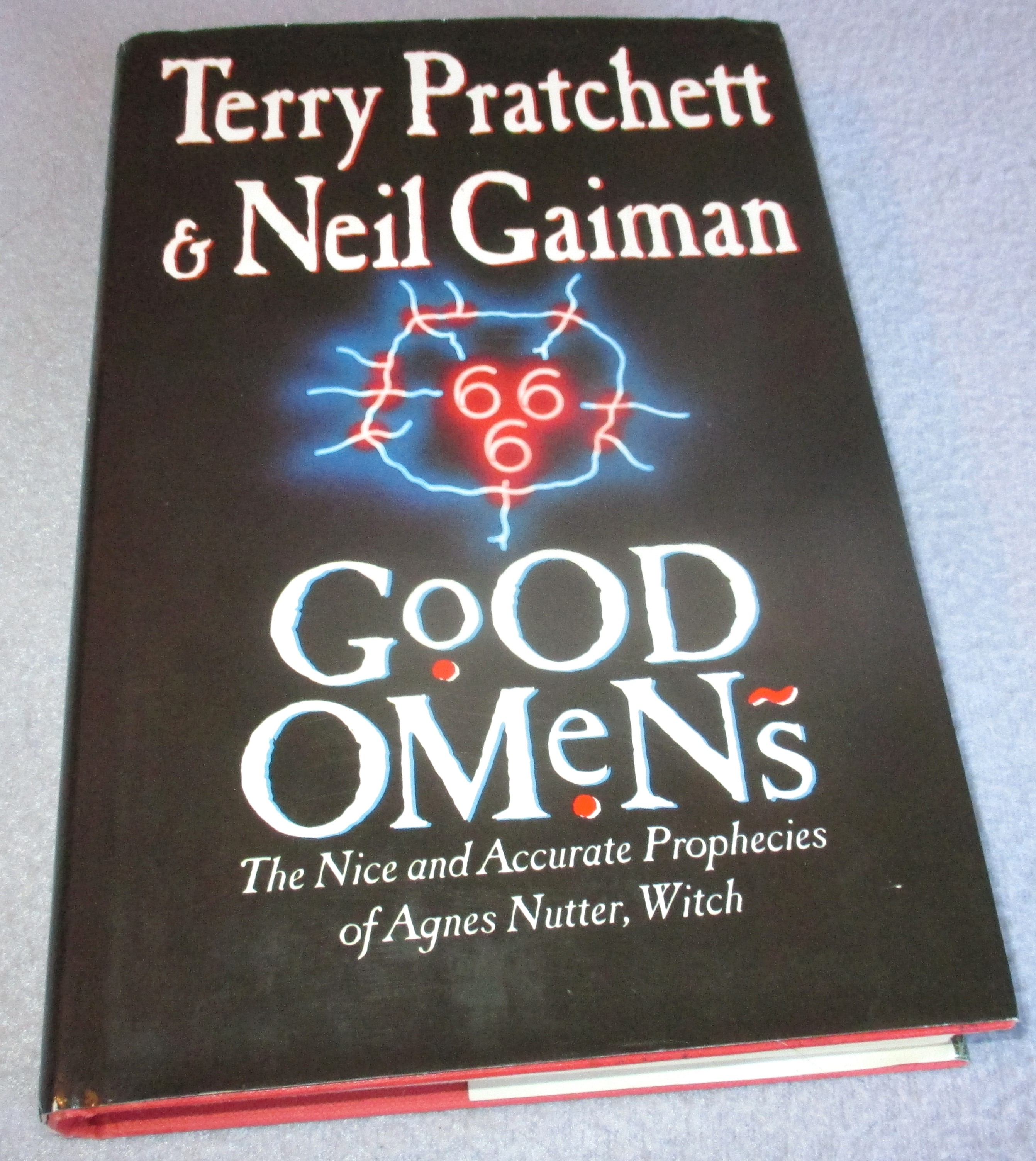Good Omens (1st Edition) by Terry Pratchett and Neil Gaiman: Near Fine Hardcover (1990) 1st ...